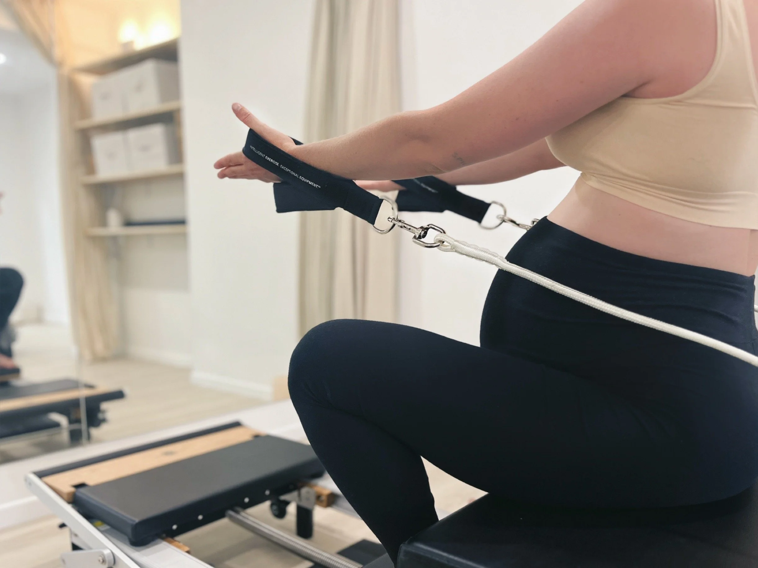 ALONJÉ - Reformer Pilates | Yin | Treatments