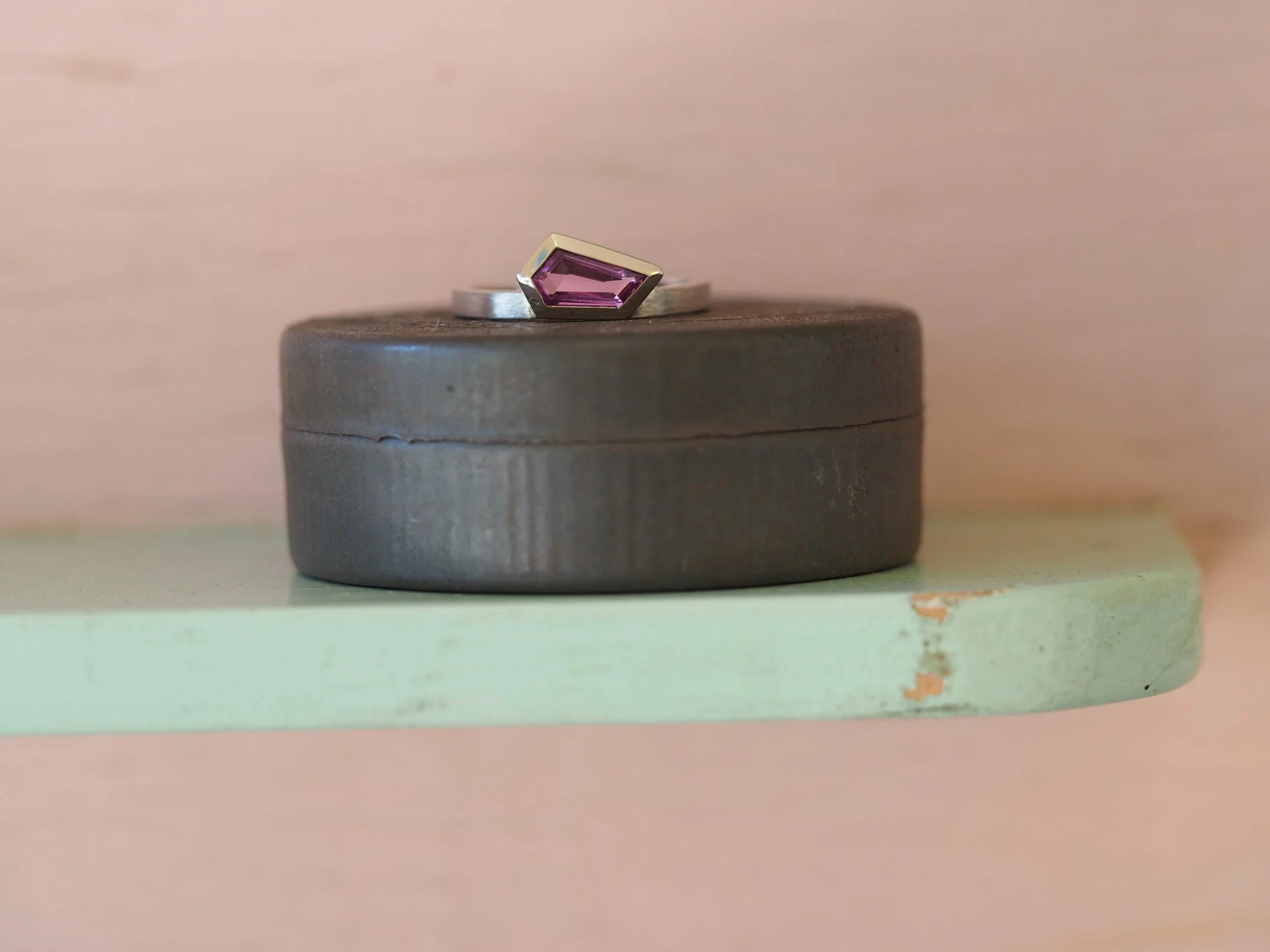 Pink Sapphire Freeform Palladium White Gold Ring — Susan Ewington Jewellery