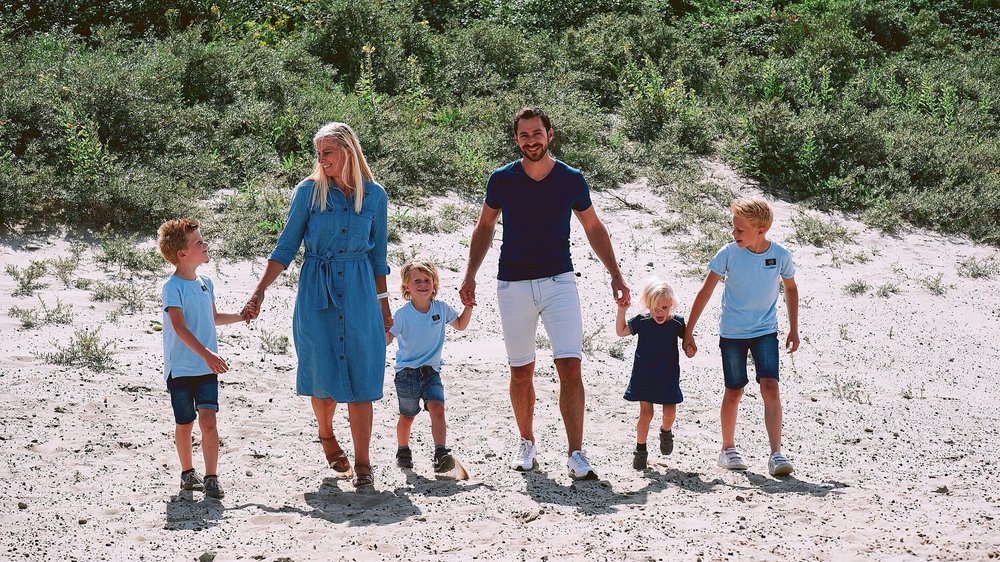 Familie fotoshoot in de duinen en strand