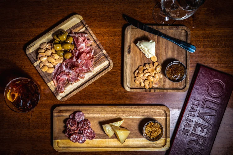 Oliver's Italian-Oliver's Italian Menu | Oliver's Italian Restaurant