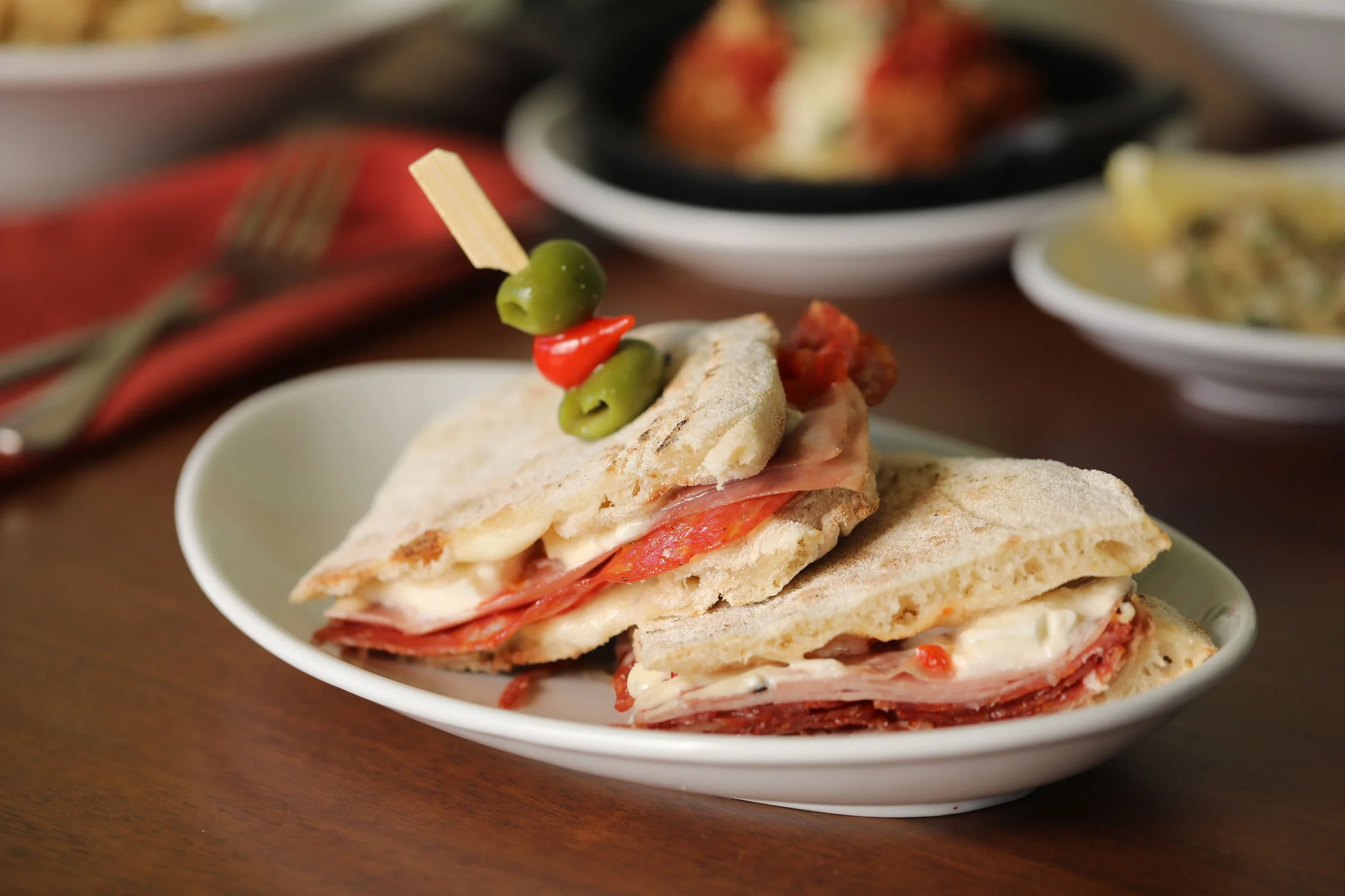 Lunch, Dinner & Bottomless Brunch for fine dining near me.-Oliver's Italian