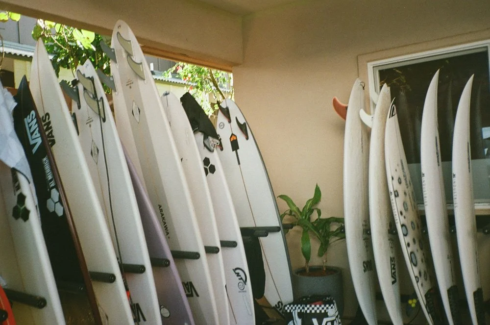 Mastering Pipe: The World’s Best Surfers Try Not To Vomit In The Ocean ...