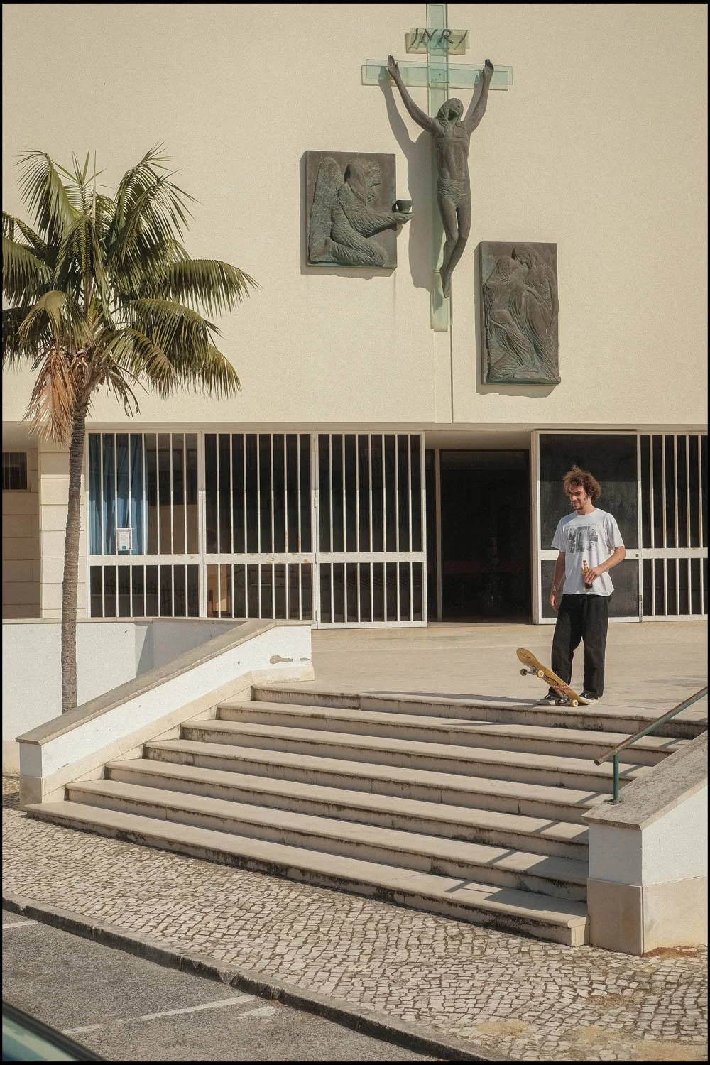 Alex Furtado — Monster Children