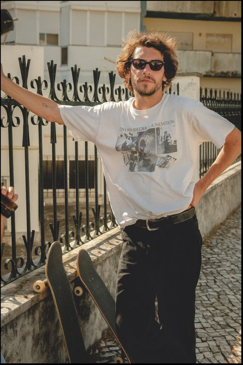 Alex Furtado — Monster Children