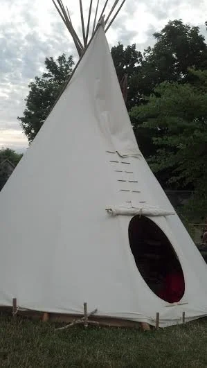 THE CROW — Reliable Tent and Tipi