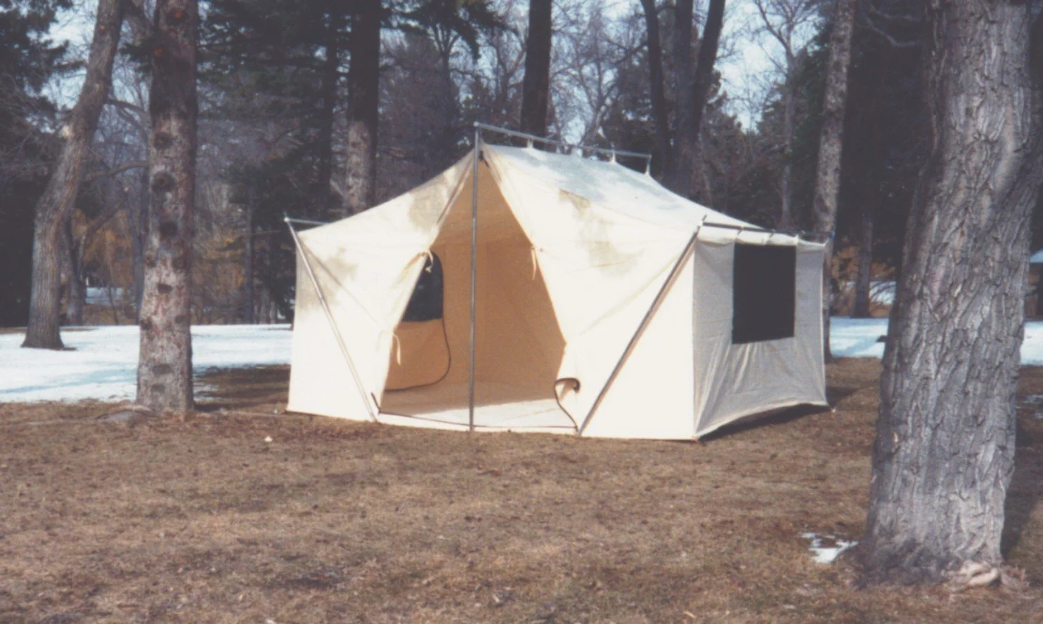THE RANGE — Reliable Tent and Tipi