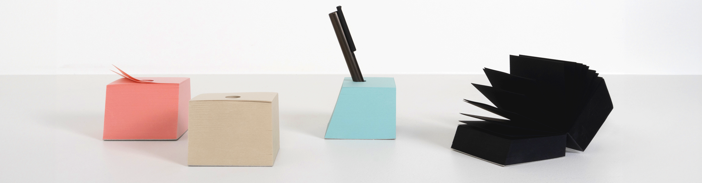 The Usefulness of a Pen Stand: Keeping Your Pen and Notepad Together | lood