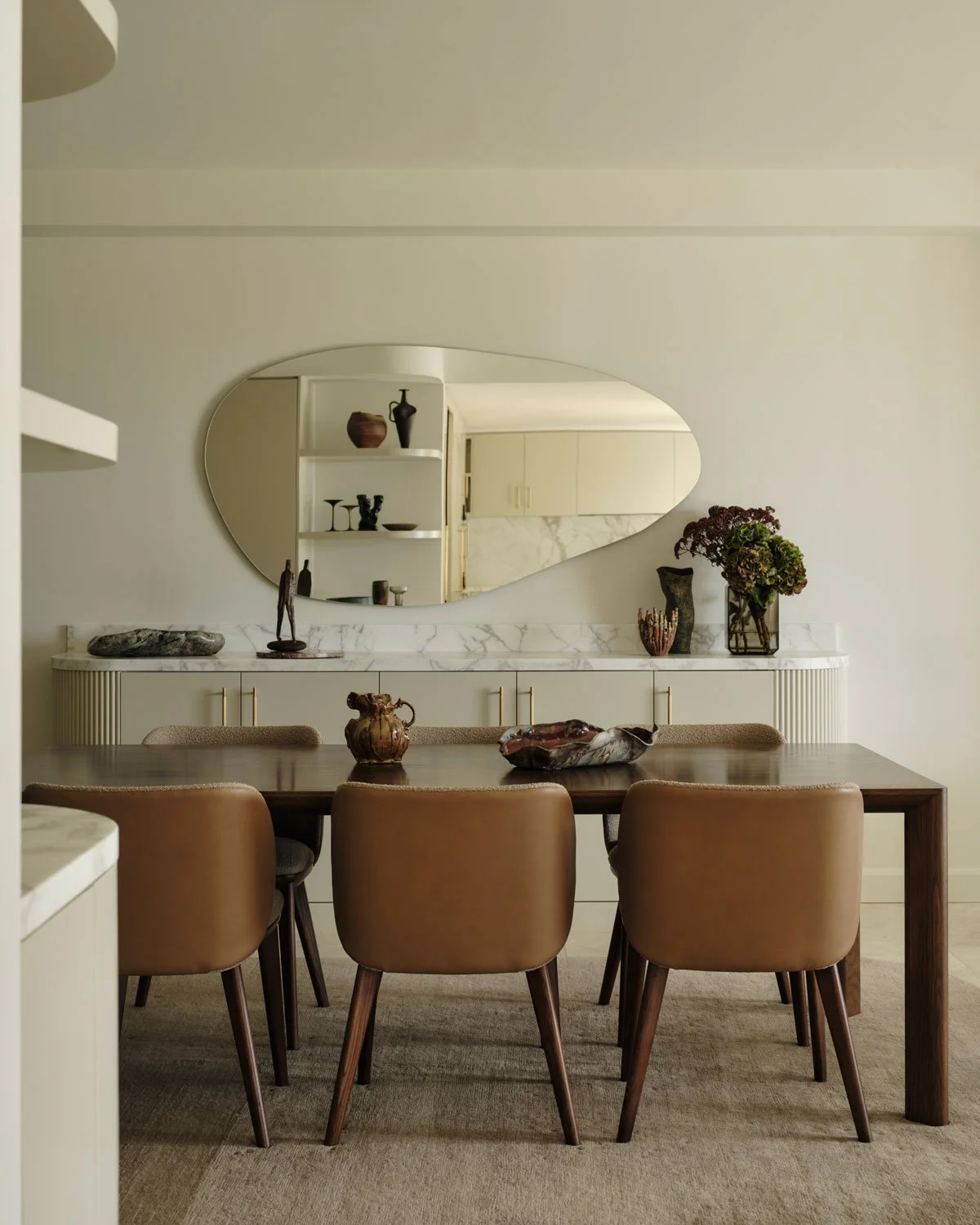 MILSONS POINT — STUDIO GEORGE