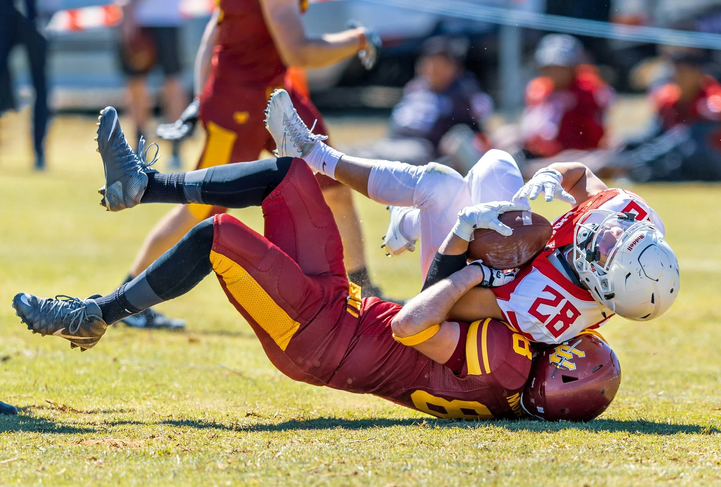 How to Get Better At Tackling In Football: (By A D1 Linebacker) — 5 ...