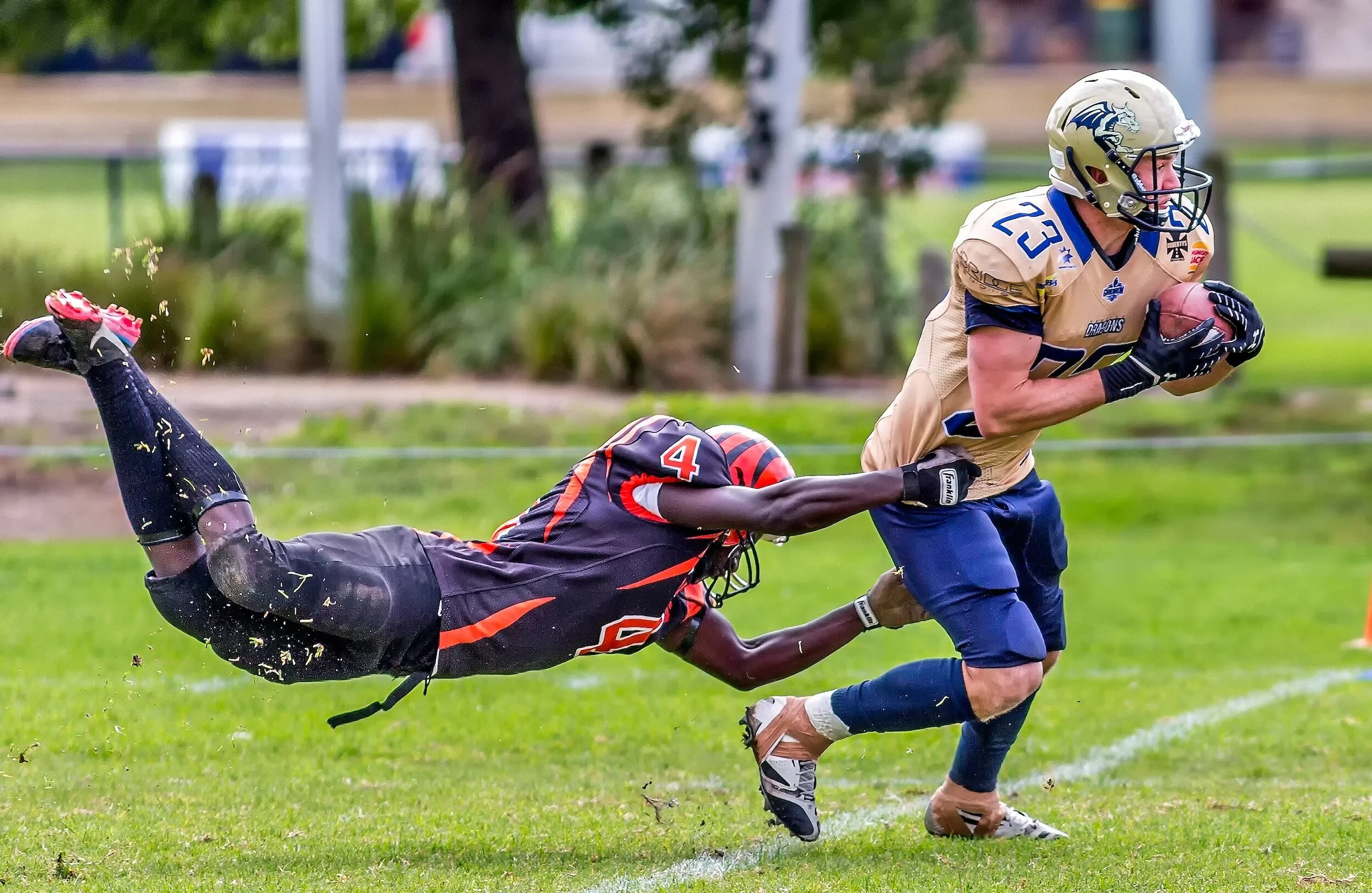 How to Get Better At Tackling In Football: (By A D1 Linebacker) — 5 ...