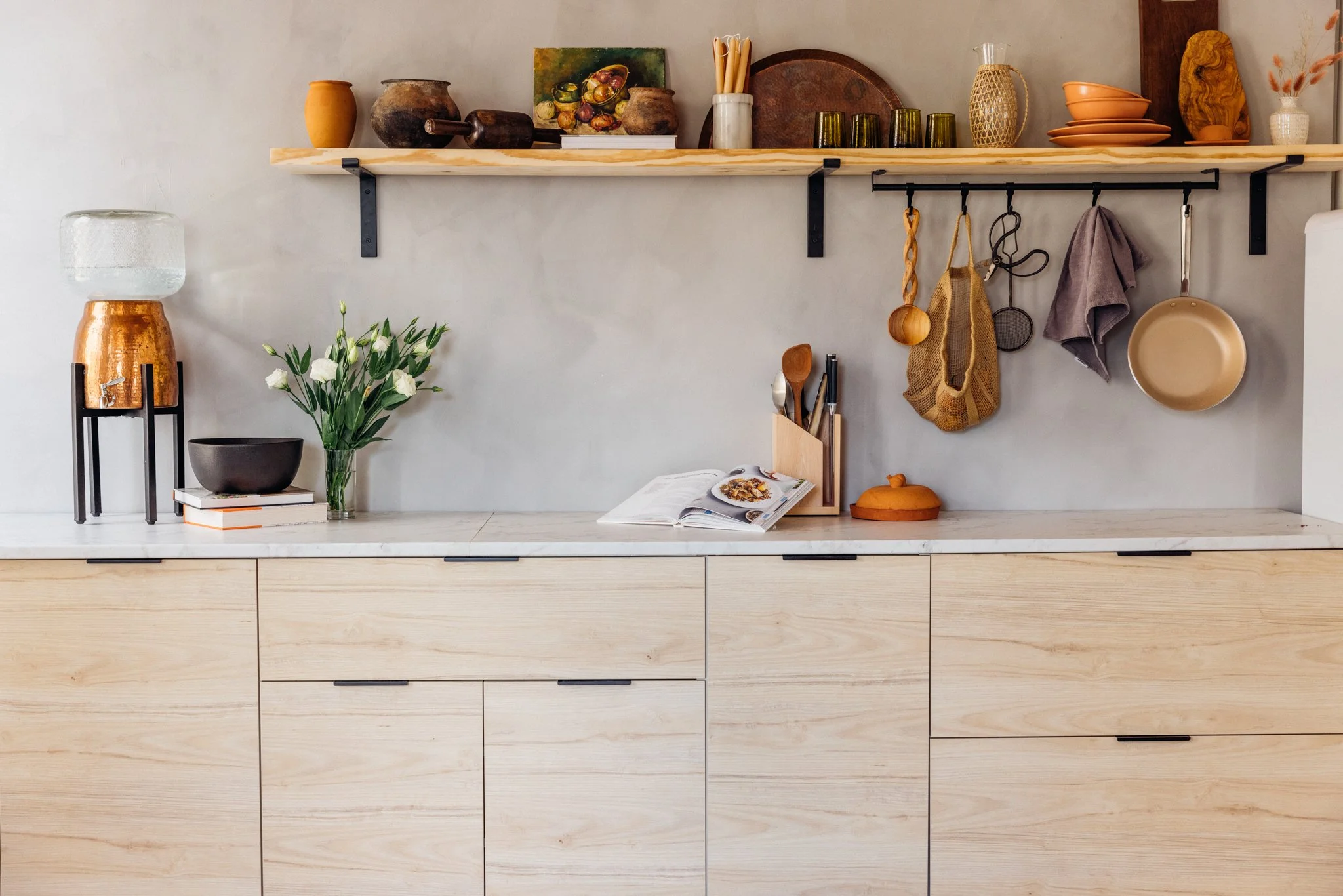 Ashleigh Amoroso Studio + Aileen Fitz Studio