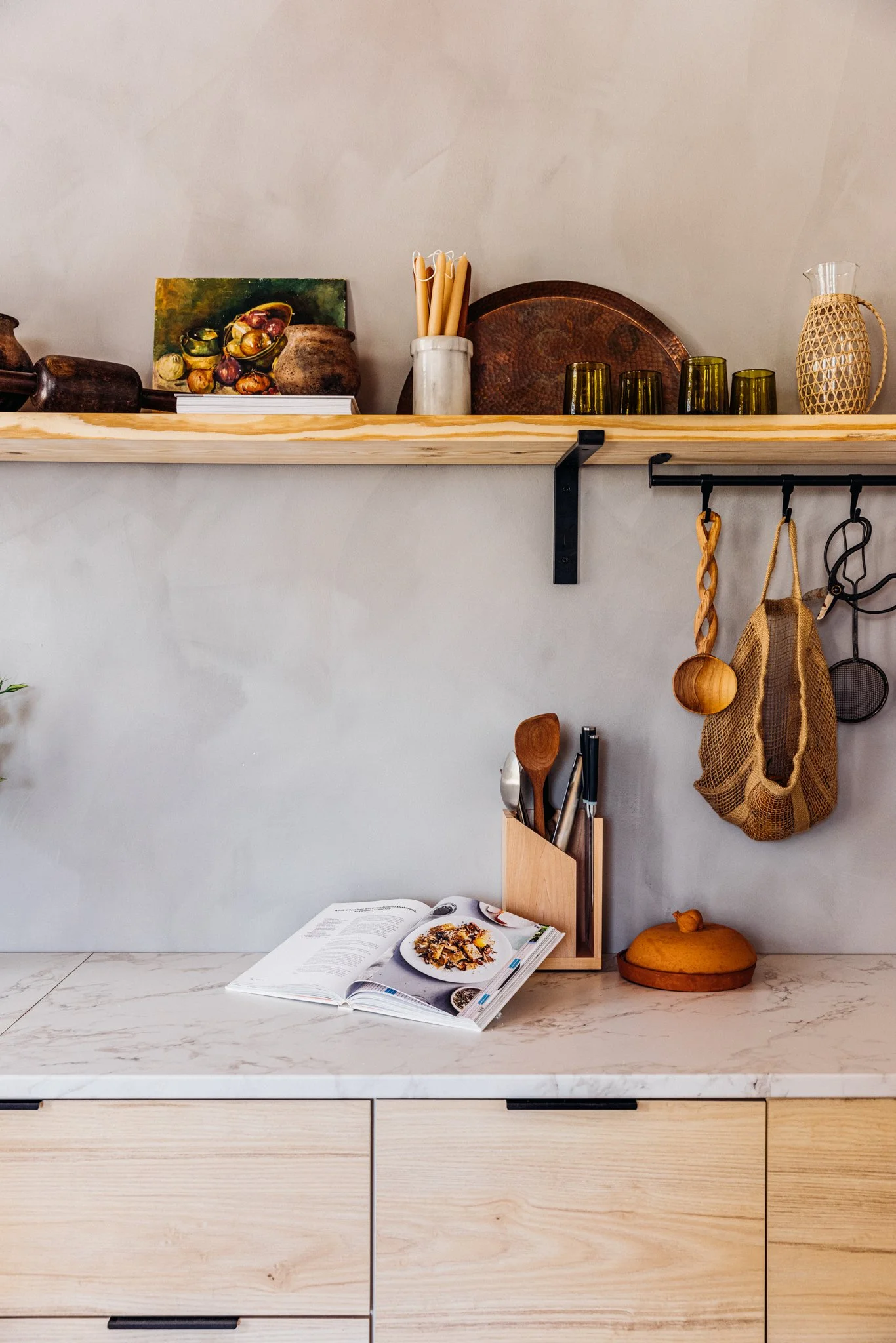 Ashleigh Amoroso Studio + Aileen Fitz Studio