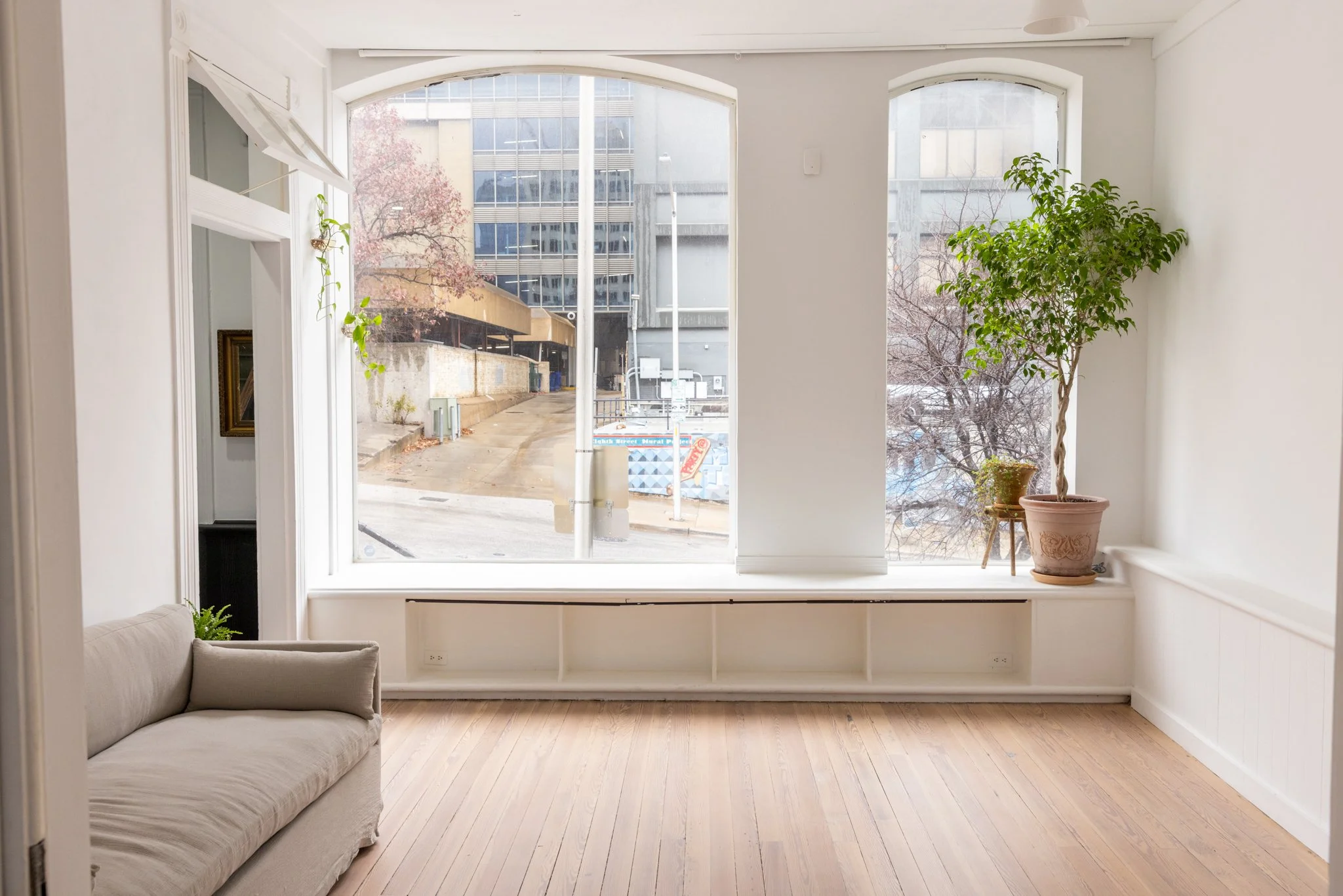 Ashleigh Amoroso Studio + Aileen Fitz Studio