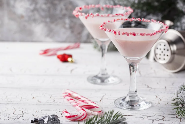 Cheers to the Season | Favorite Holiday Cocktails & Mocktails to Sip ...