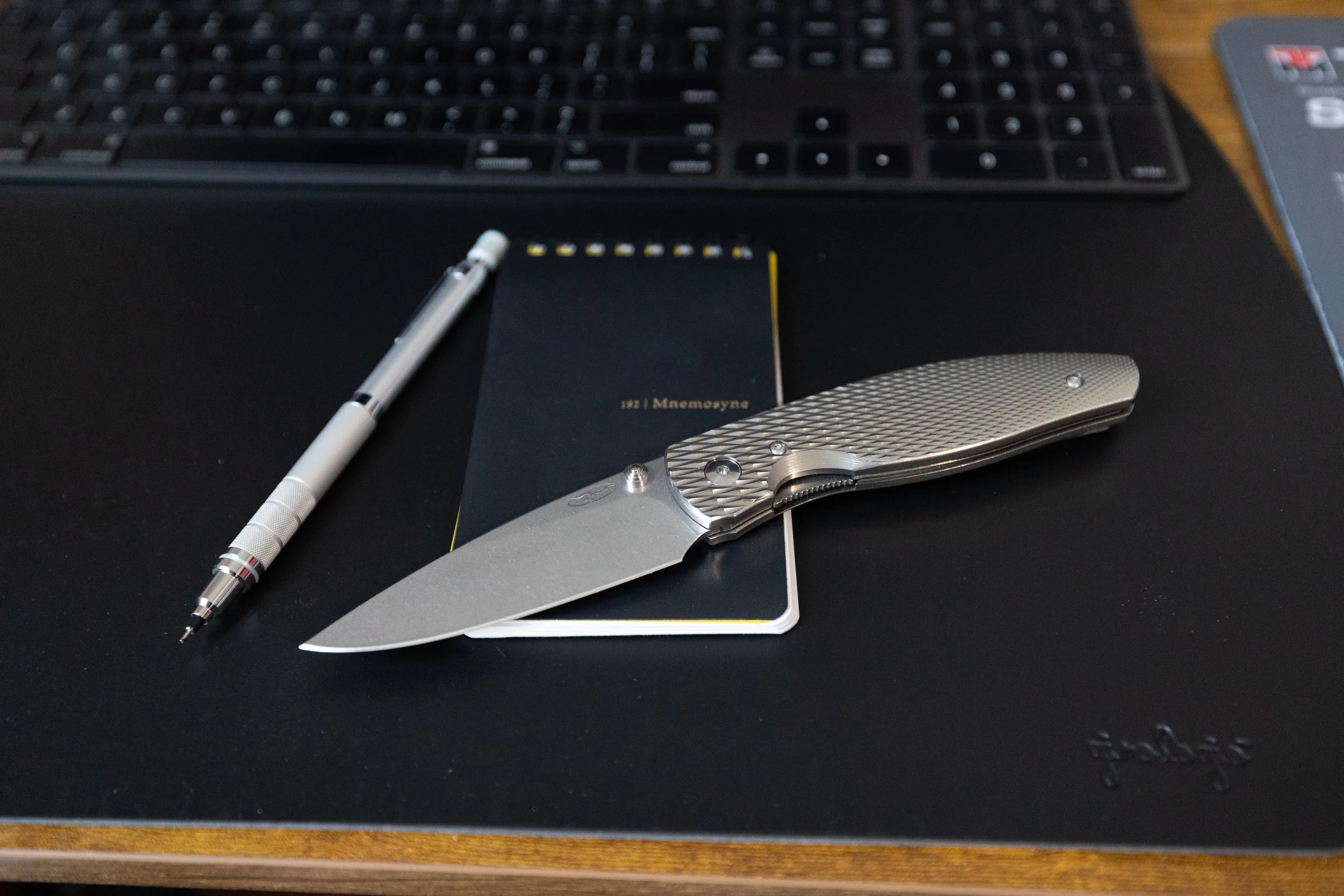 Unveiling the TRM USA Atom: A Knife Enthusiast's Dream — Dylan and Leslie