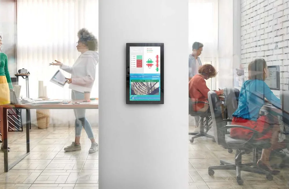 IAdea Digital Signage Solutions in Dubai, Abu Dhabi, UAE | Innovative Display Technology