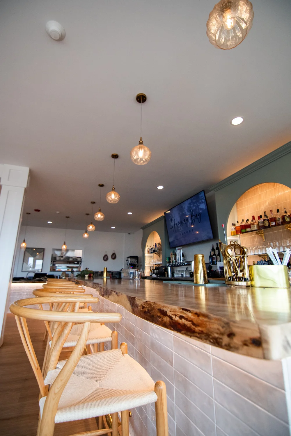 Drift Restaurant — Hideaway Bay Resort