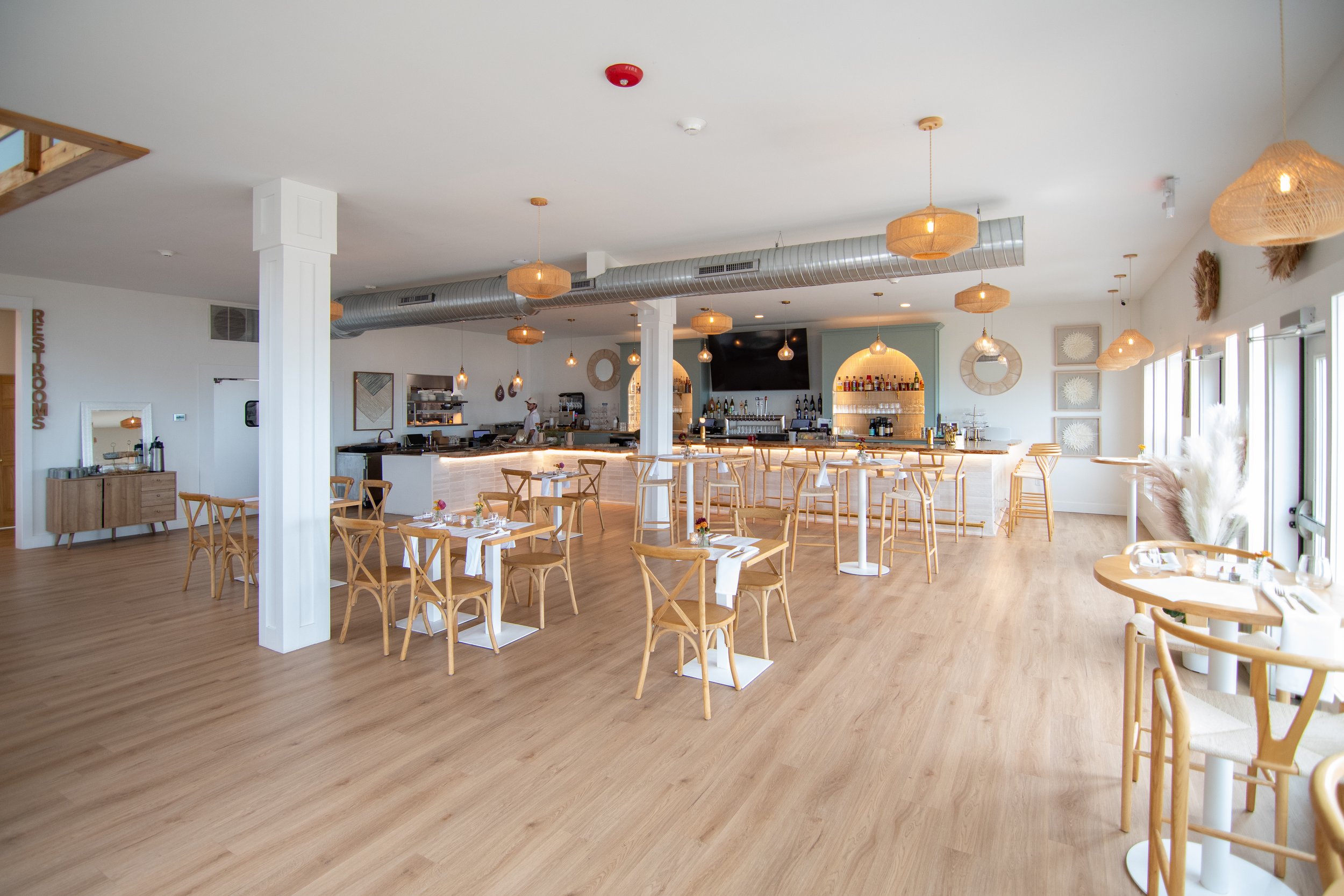 Drift Restaurant — Hideaway Bay Resort