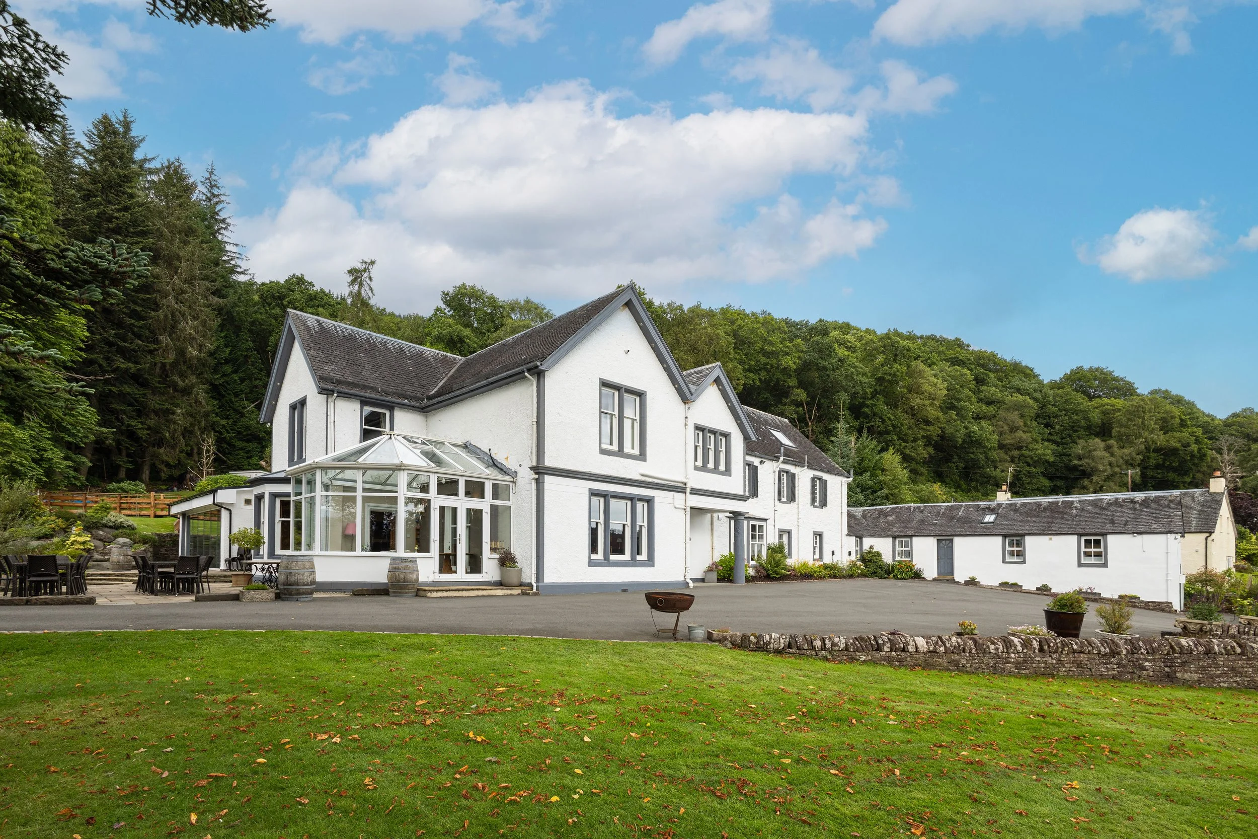 Boutique Waterfront Hotel and Events Venue with hot tub Luxury Country ...