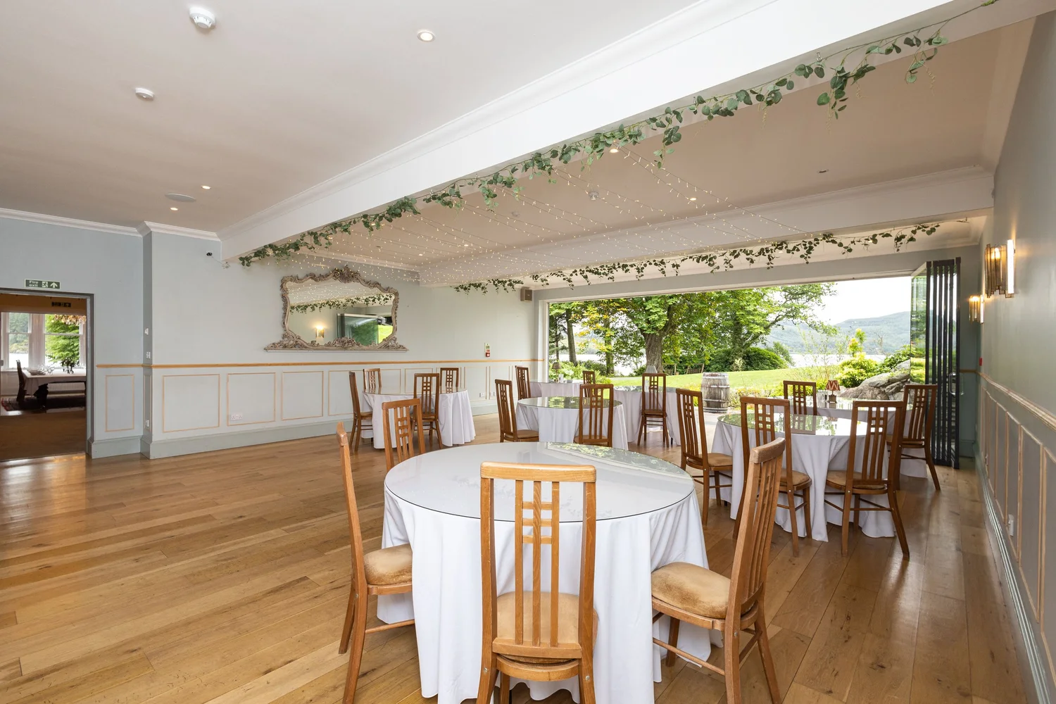Boutique Waterfront Hotel and Events Venue with hot tub Luxury Country ...