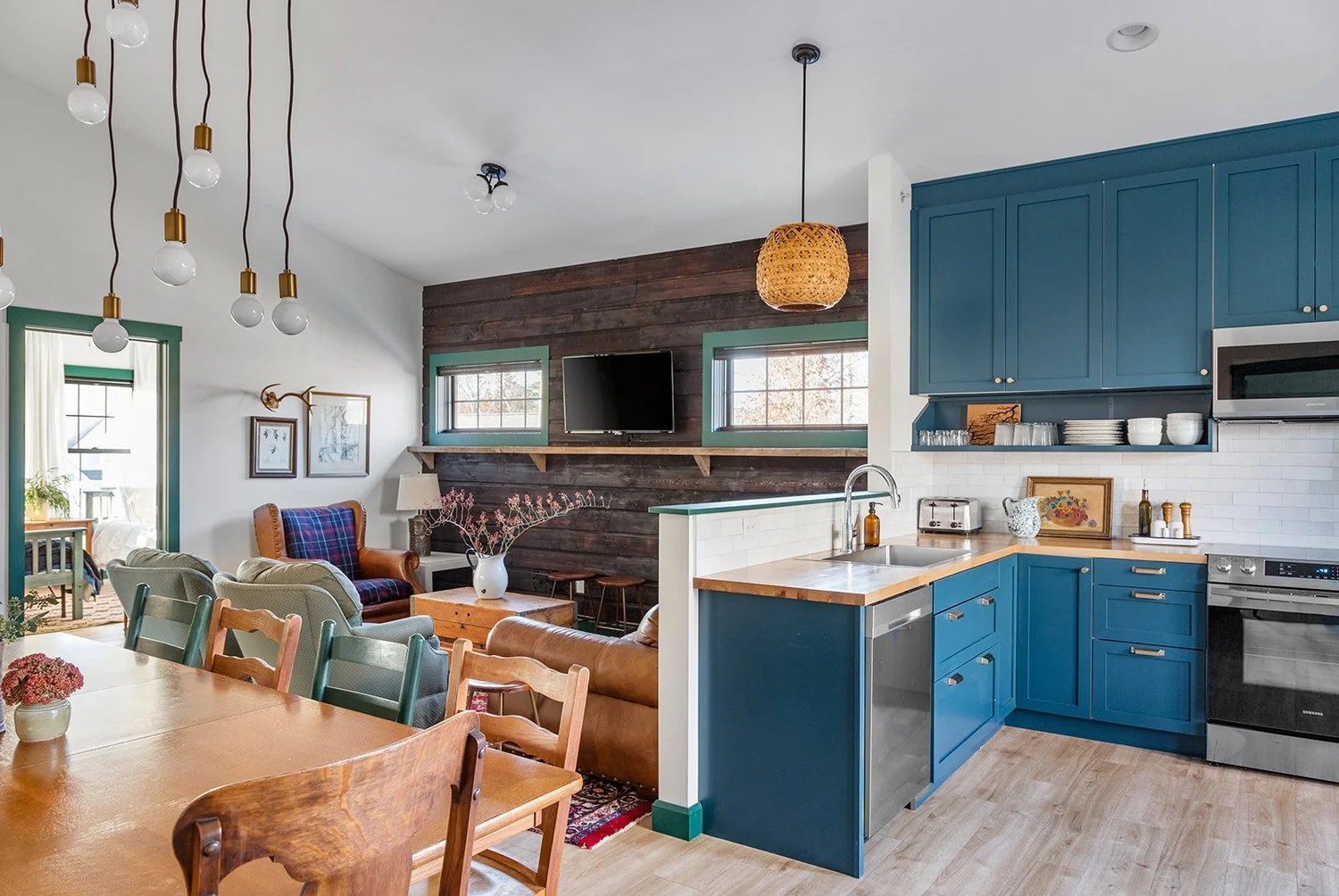 Brown County Barn Burner | Unique Airbnb Nashville Indiana
