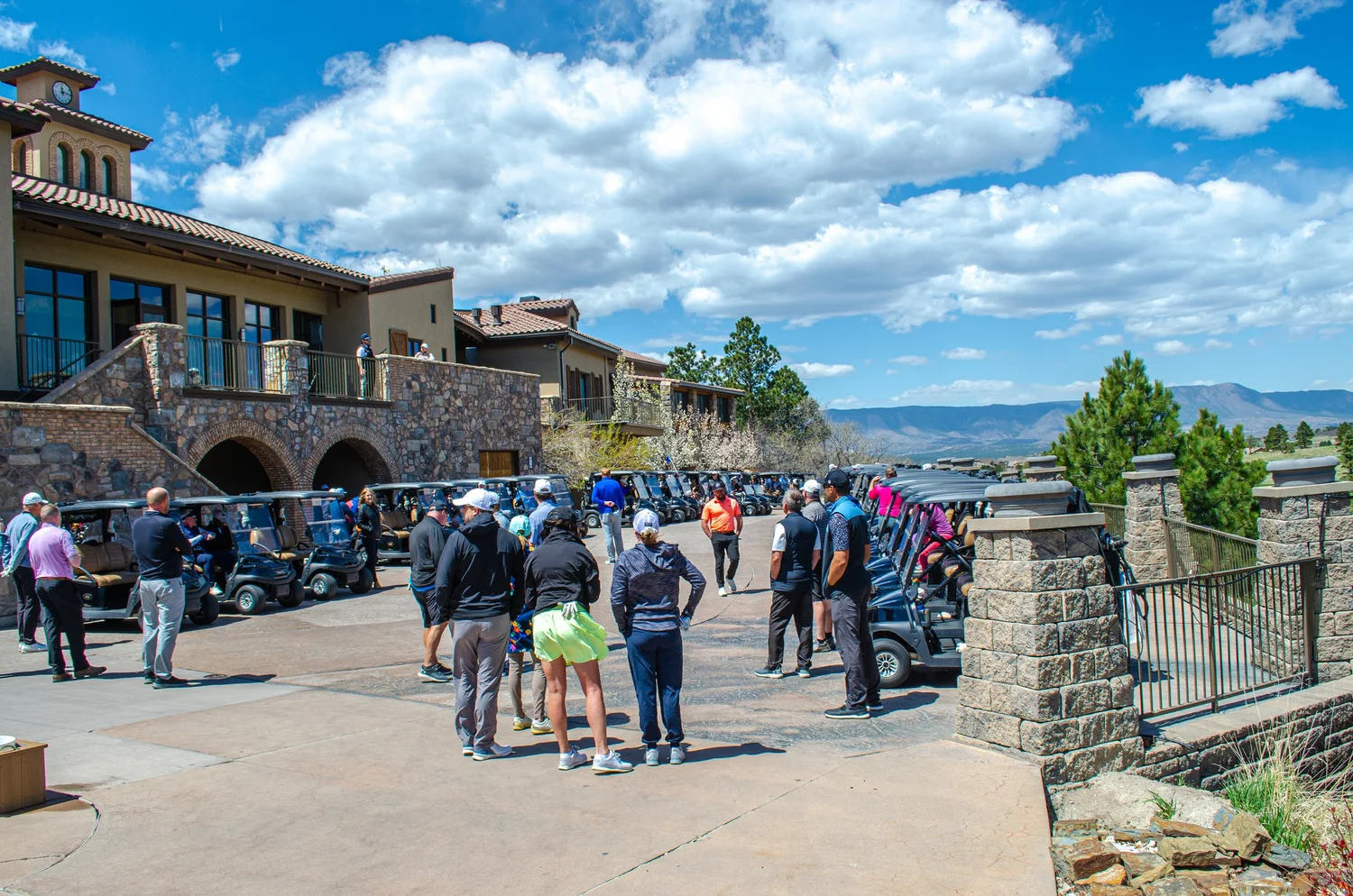About — Flying Horse Resort & Club