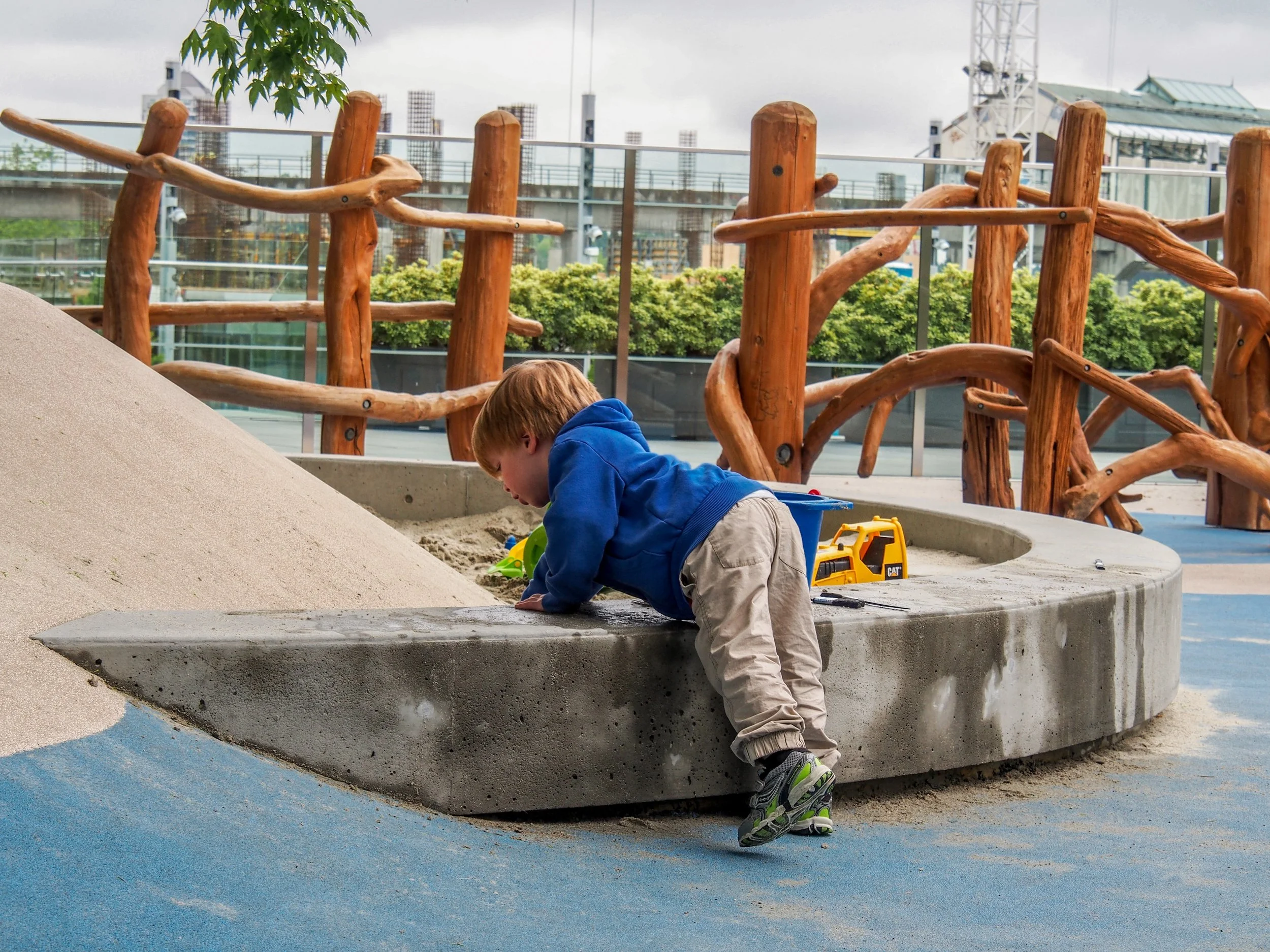 Surrey City Hall Playscape — space2place