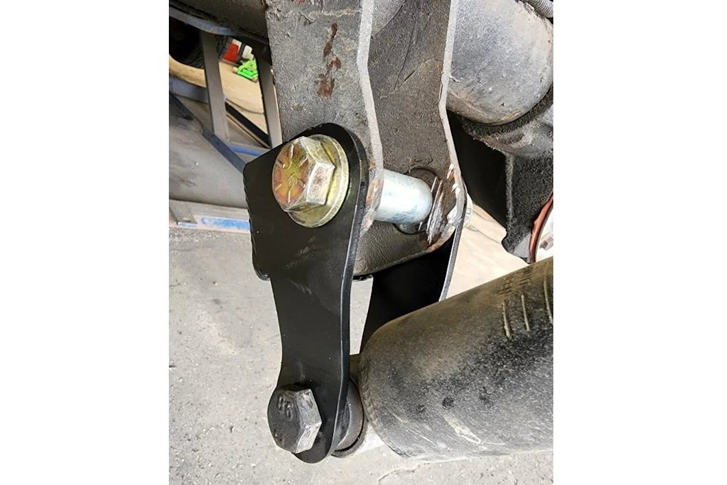 99-06 Chevy/GMC Shock Extenders — TRICK'D TOYS