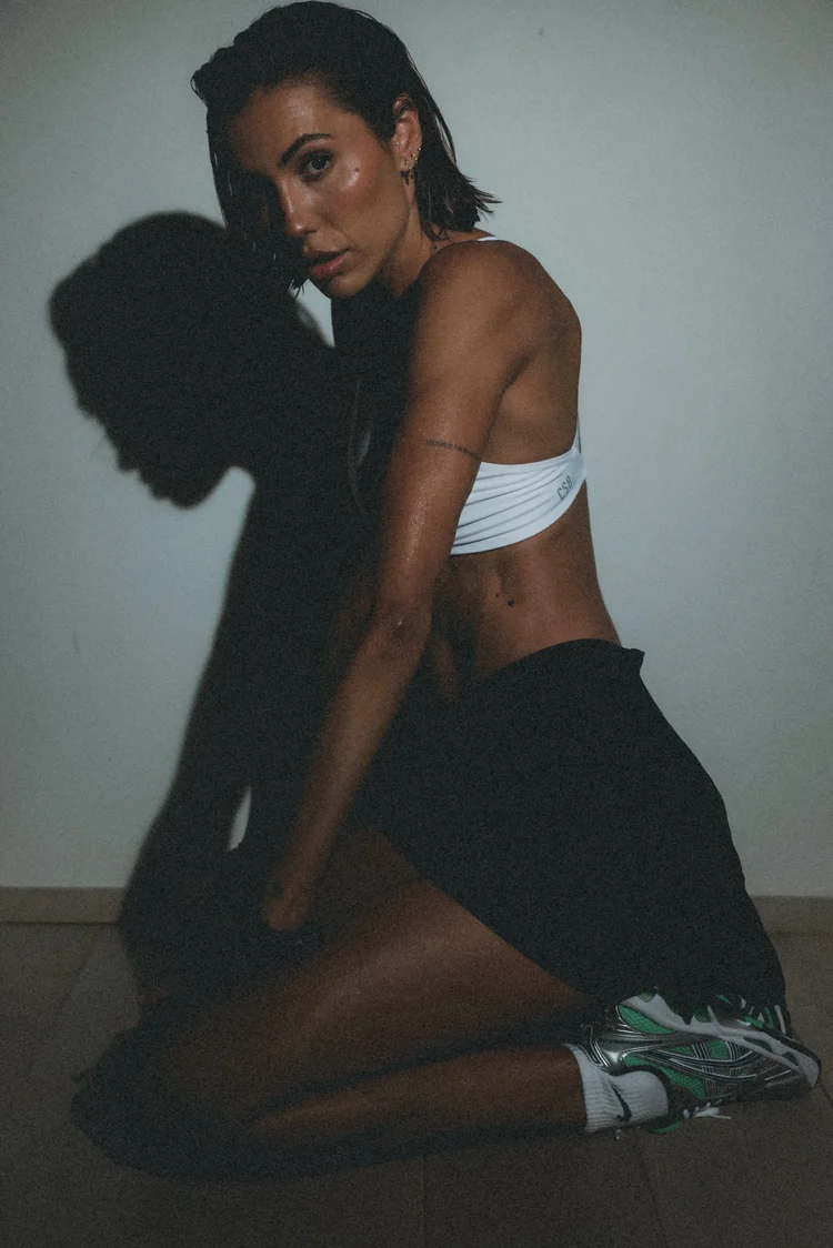 SAMI CLARKE x Form January Program - fitness Photoshoot — STEFANIEMPHOTO