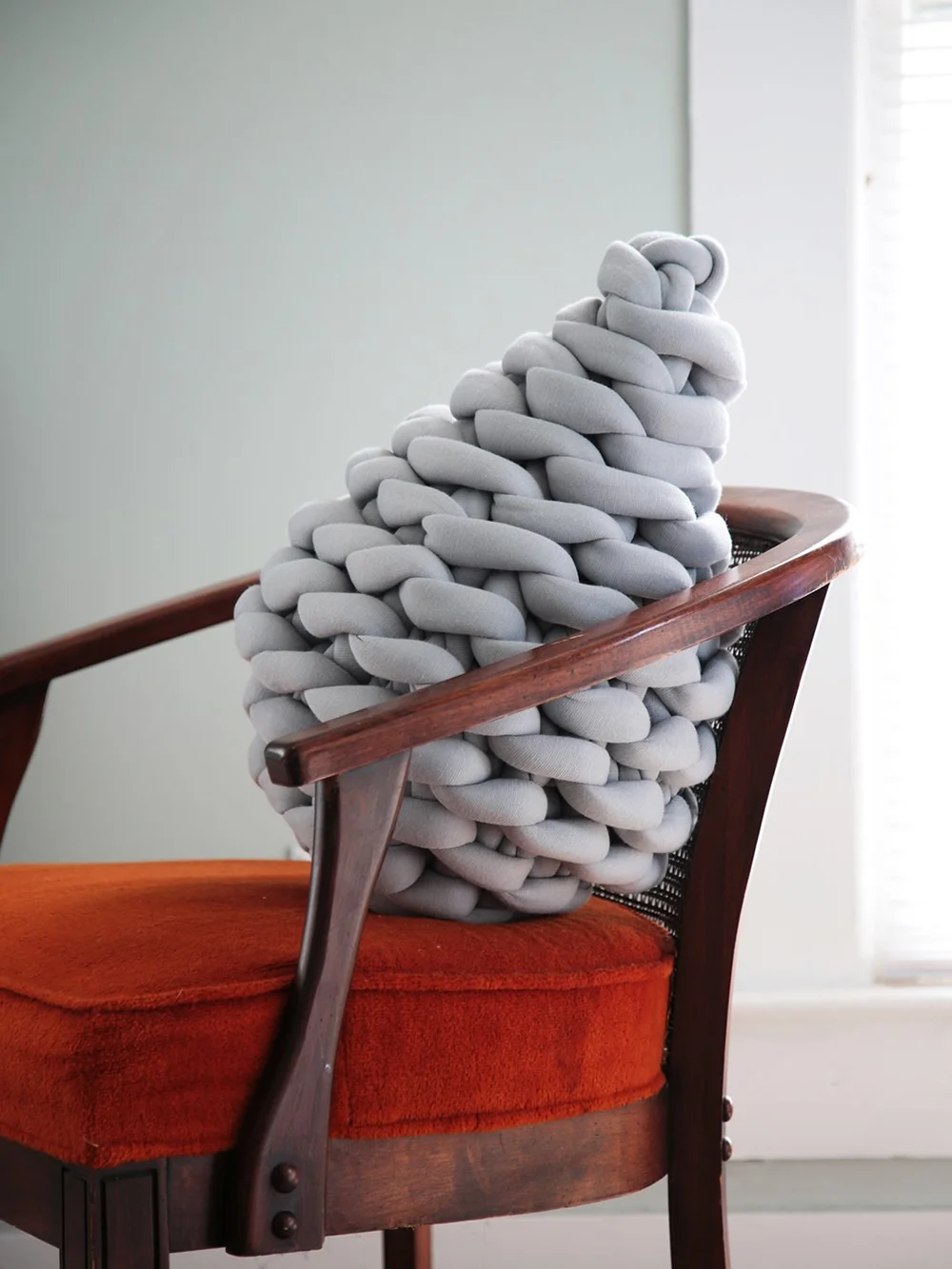 Square Knitted Cushion. Step-by-Step Illustrated DIY Instructions ...
