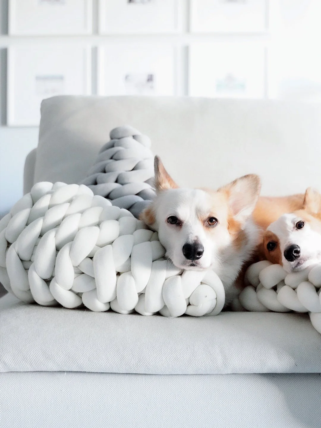 Square Knitted Cushion. Step-by-Step Illustrated DIY Instructions ...