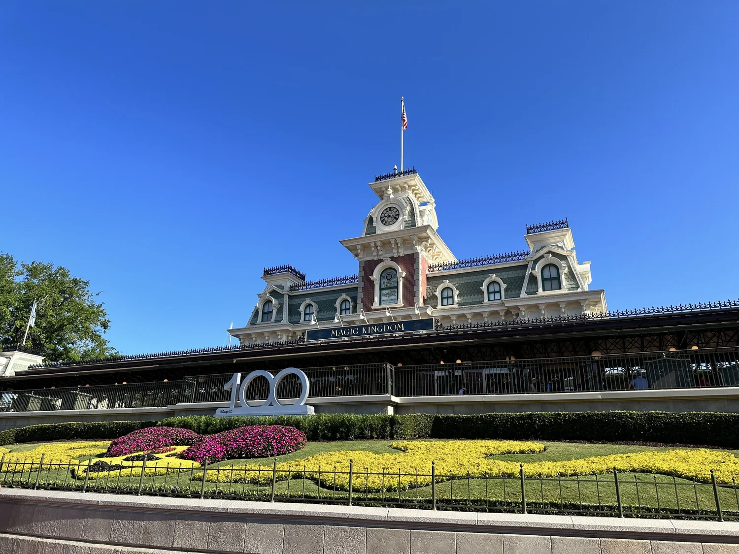 Keys to the Kingdom Tour — Welcome to Disneyville