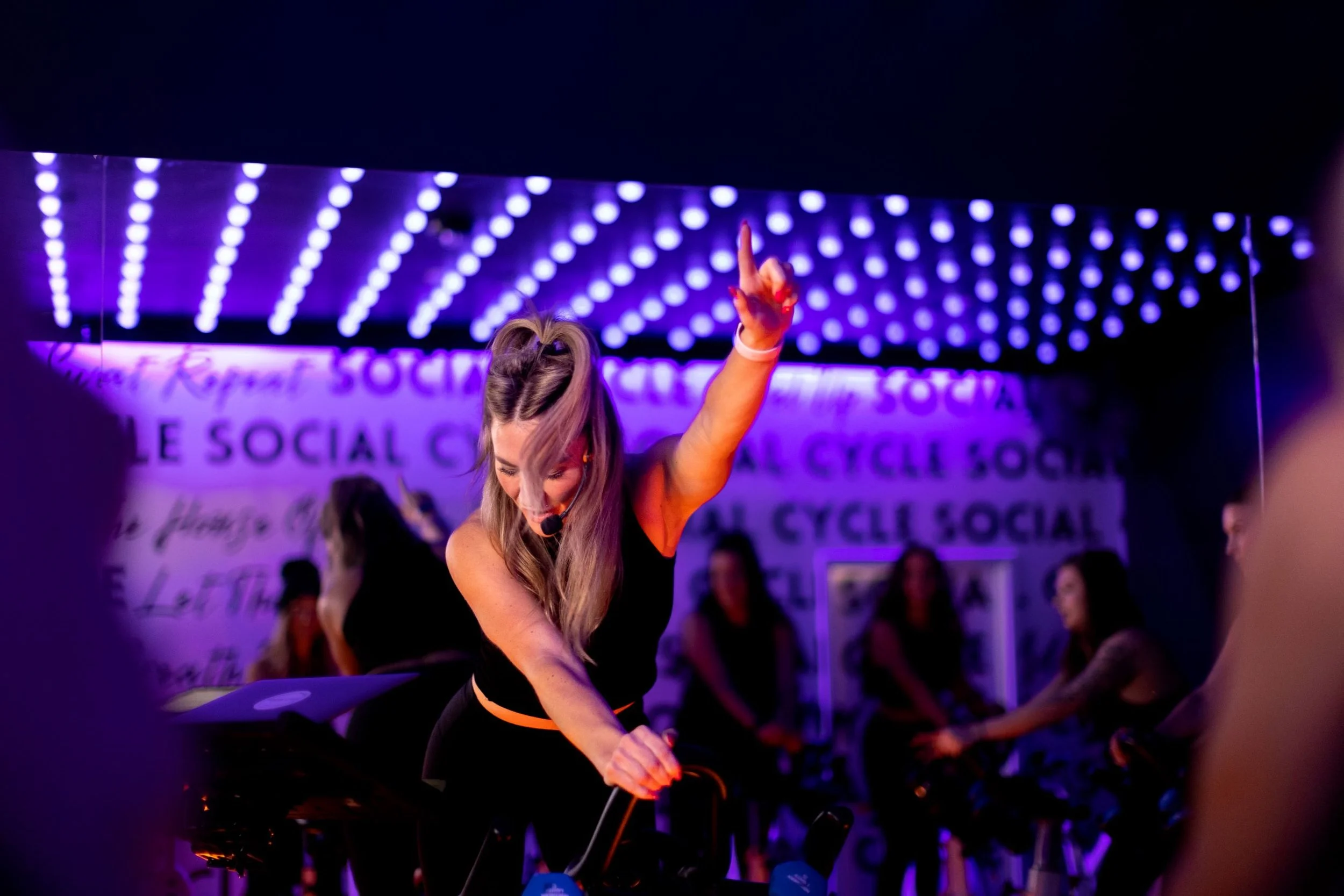 SOCIAL CYCLE SPIN CLUB