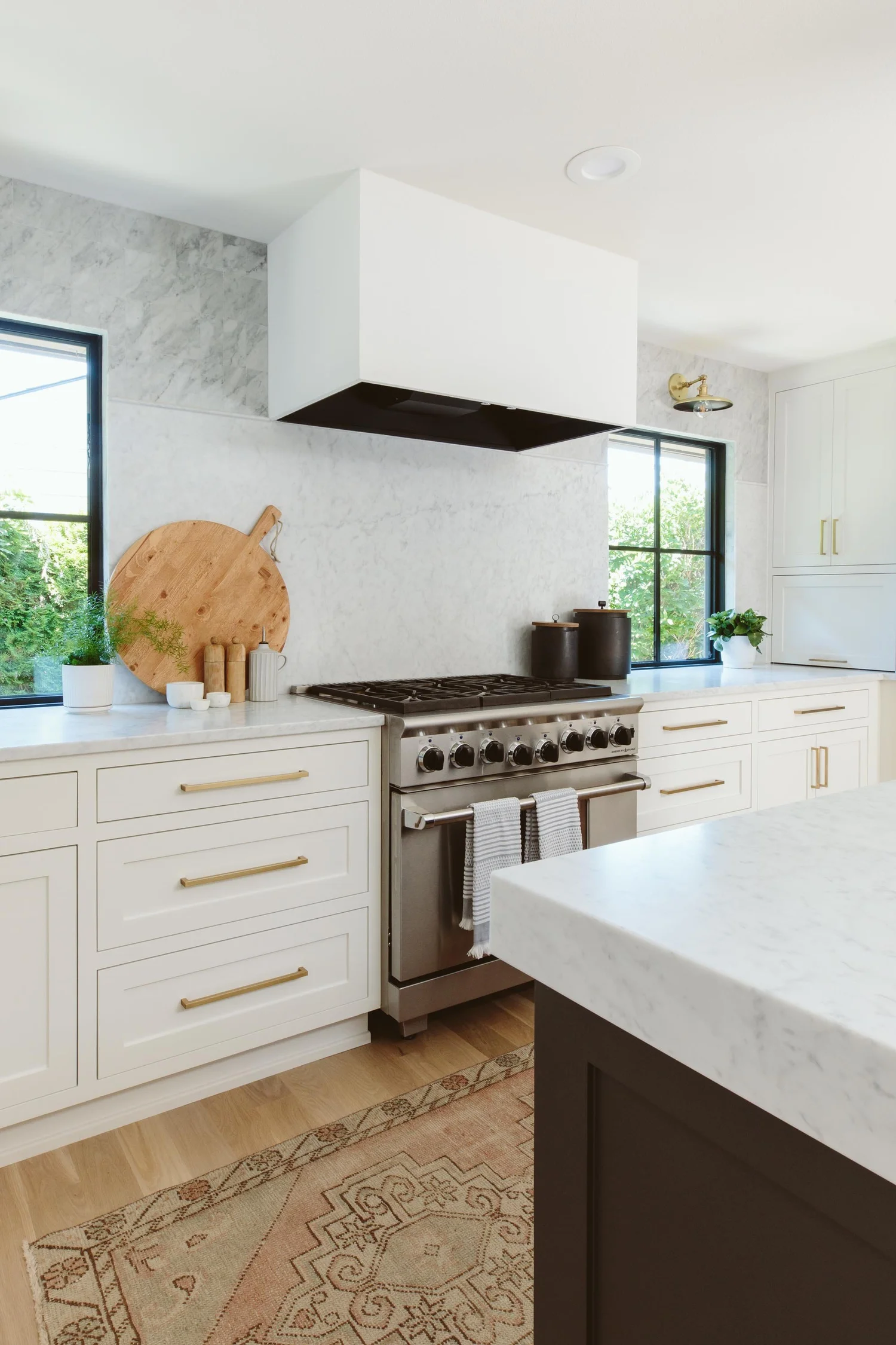 Laurel Project — Sunday House