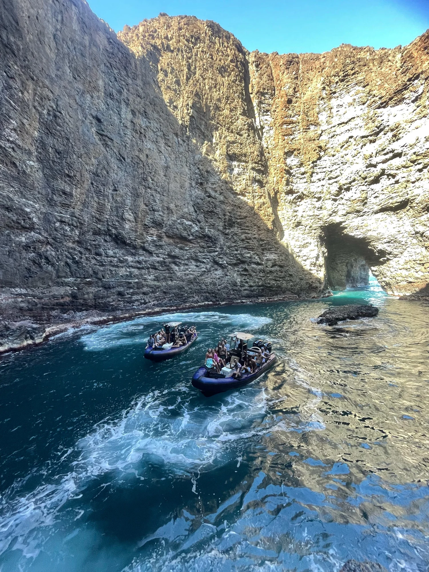 General 2 — Na Pali Boat Tours | Blue Ocean Adventure Tours