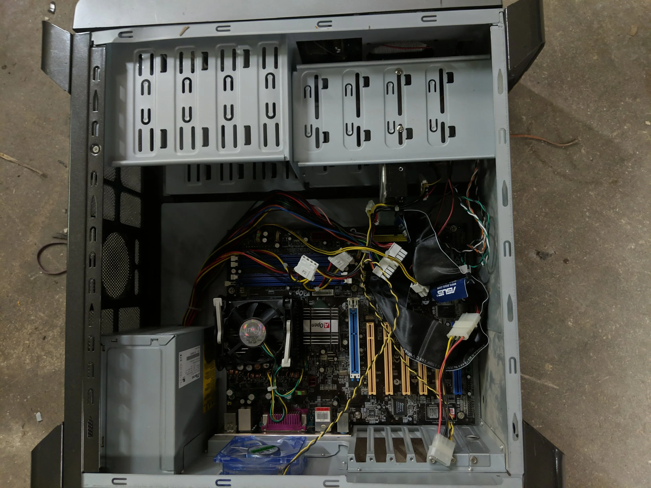 Hackintosh PC Case — Electronic Emporium 519