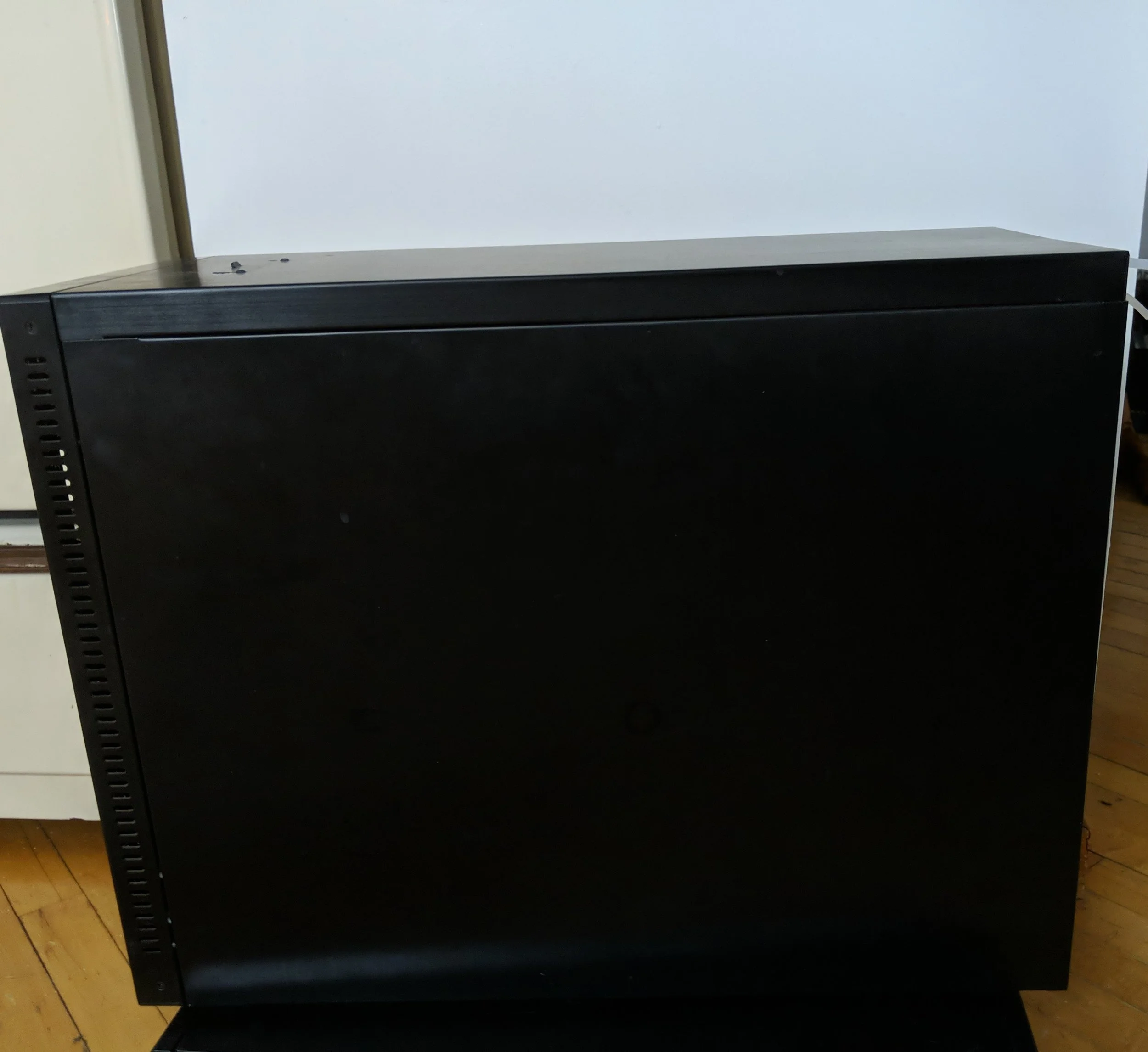 Custom Corsair EATX build — Electronic Emporium 519