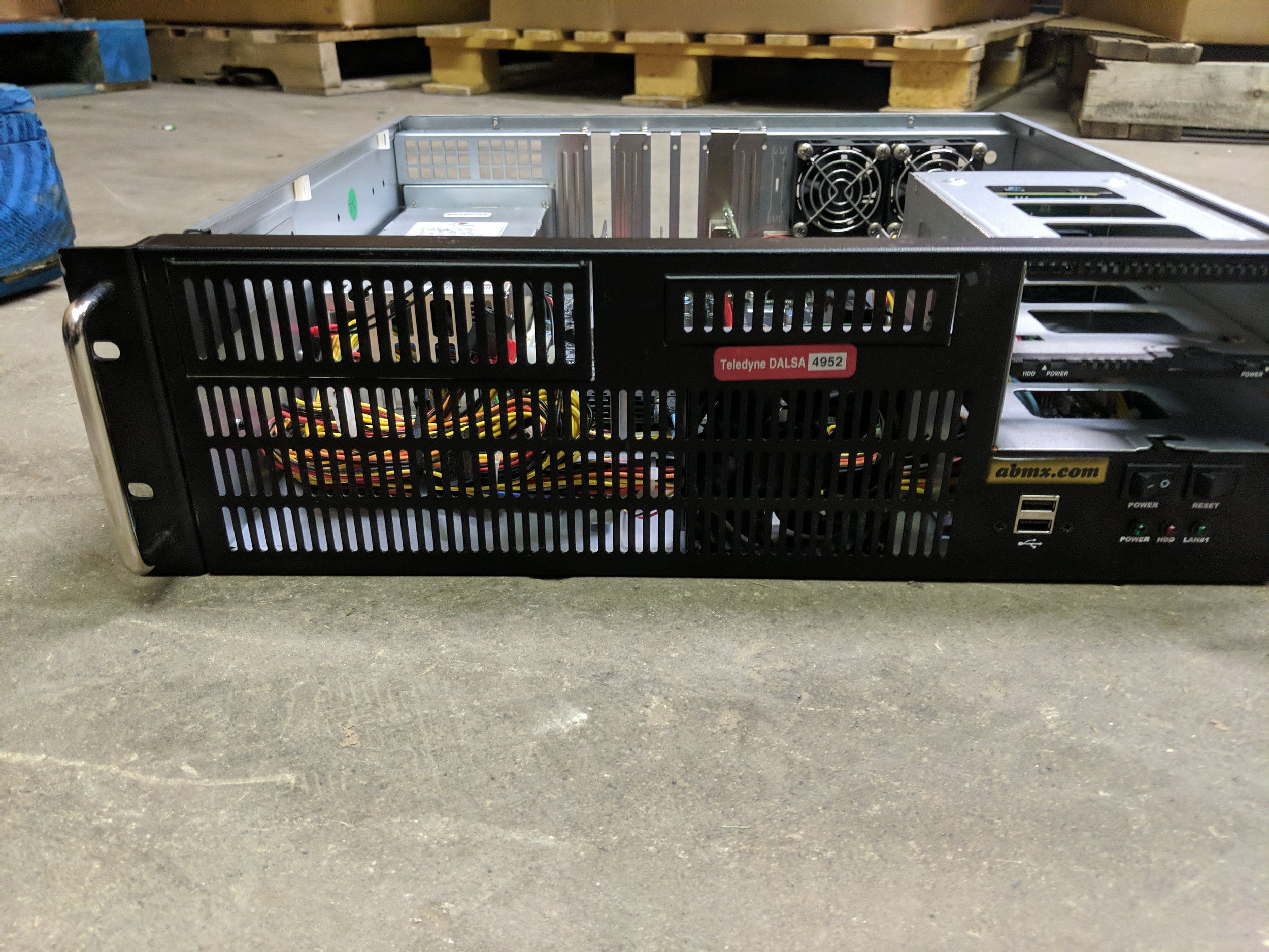 PowerVault TL2000 Tape library — Electronic Emporium 519