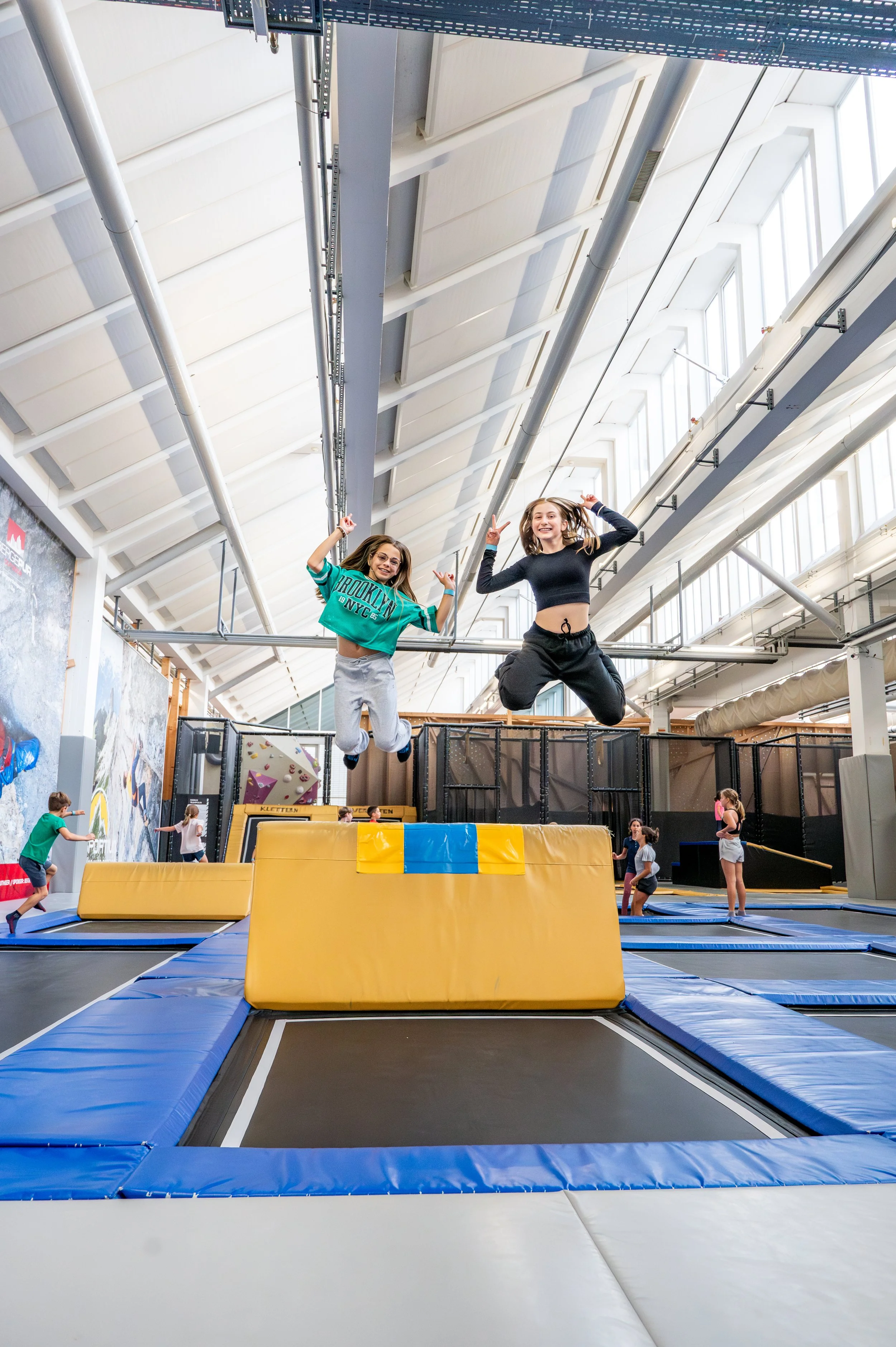 Trampolin Park & Fussballfeld — Freiruum - Sport | Genuss | Events