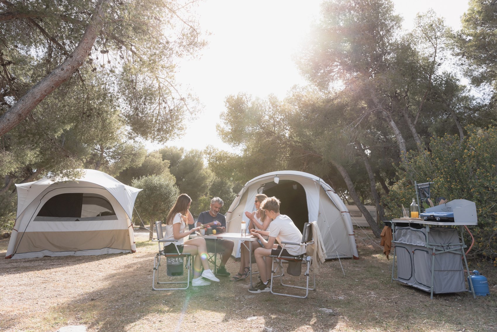 Decathlon Camp - Location de tentes aménagées en Camping