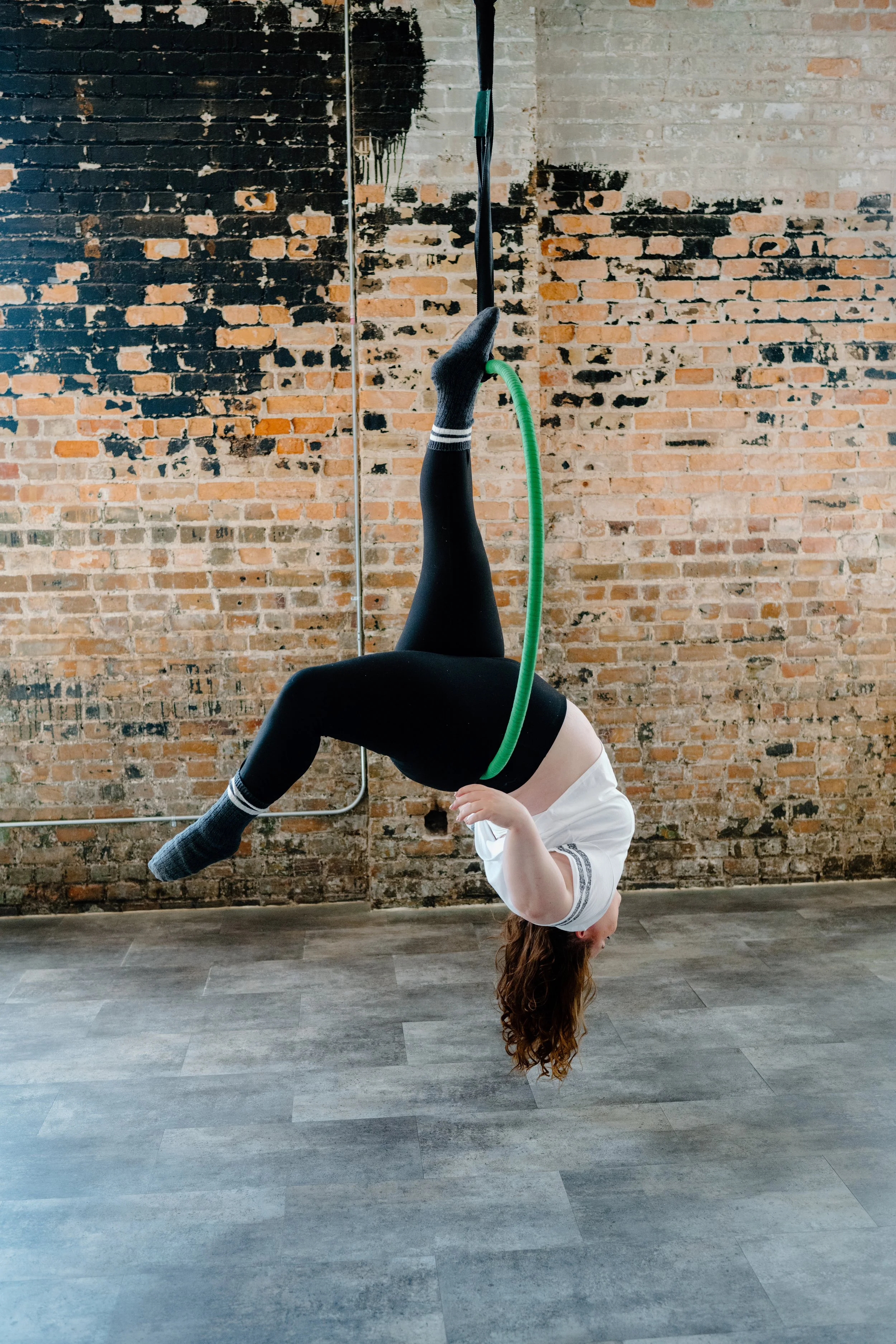 Aerial FAQ: What do I wear? What do I bring?... — Railroad Aerial Arts