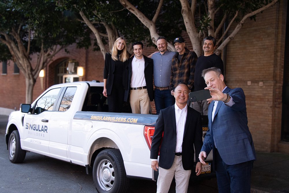 TEAM — SINGULAR BUILDERS