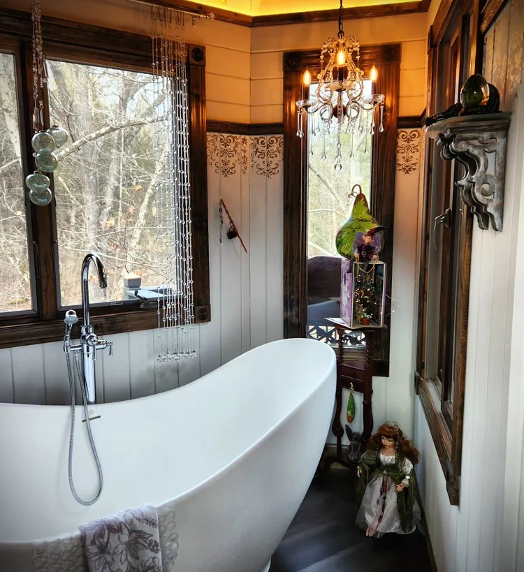 Luxury Amenities — Enchanted Forest Treehouse