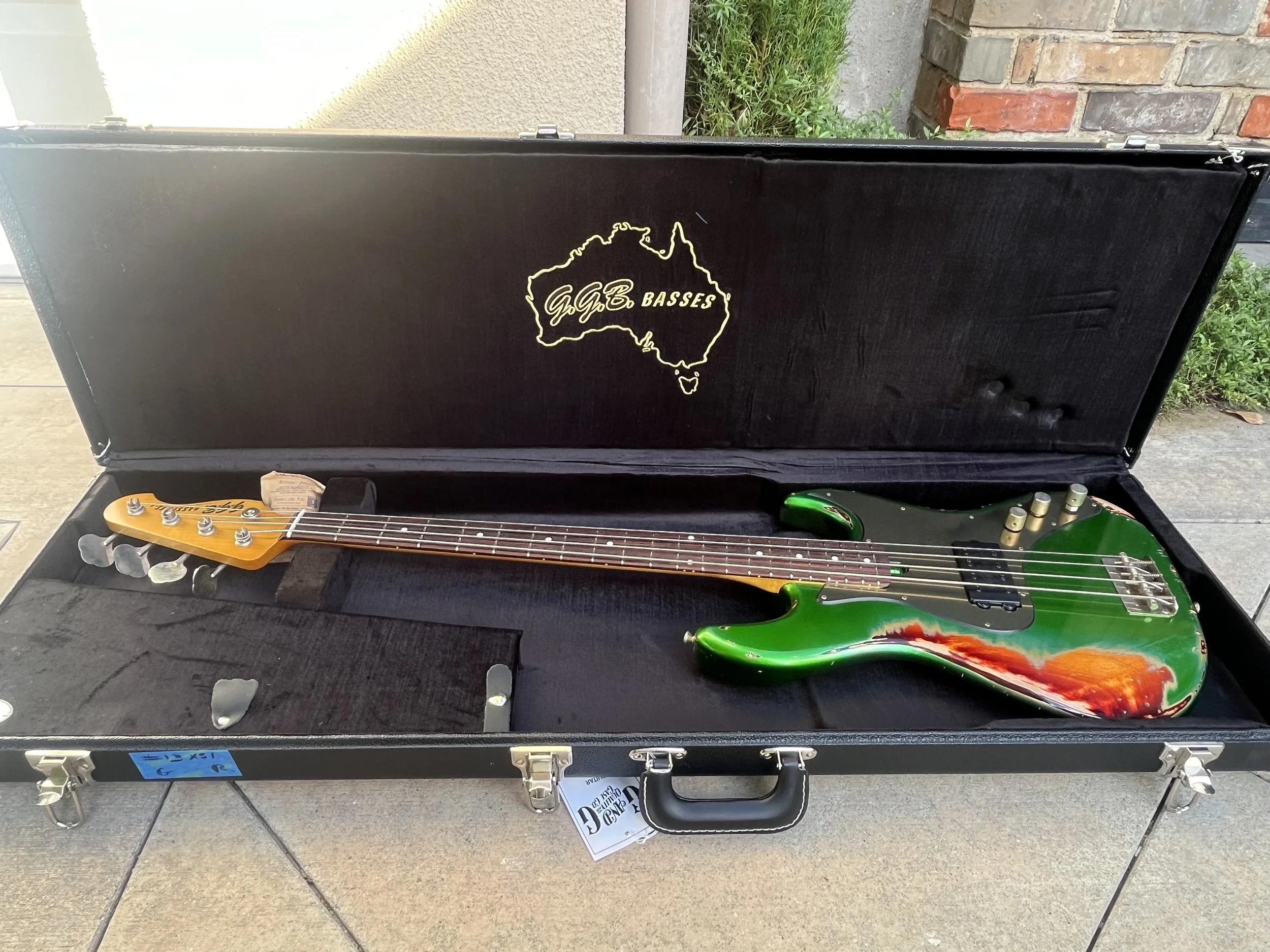 Candy Apple Green over Sunburst XS-1 details — GGB BASSES