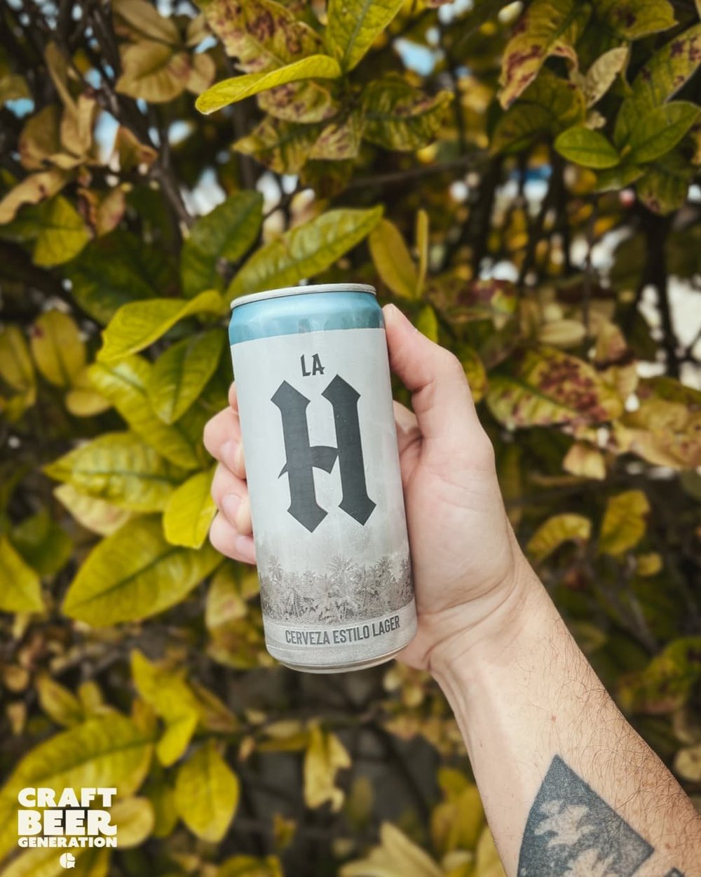 El curioso caso de la cerveza “La H” de Eladio Carrión — Craft Beer ...