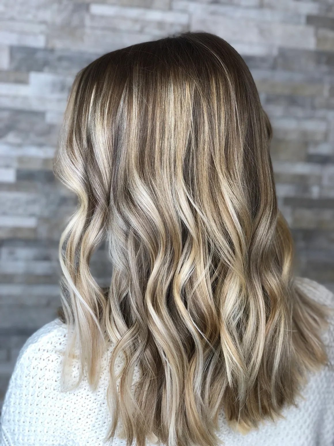 Gallery — Salon Omnia