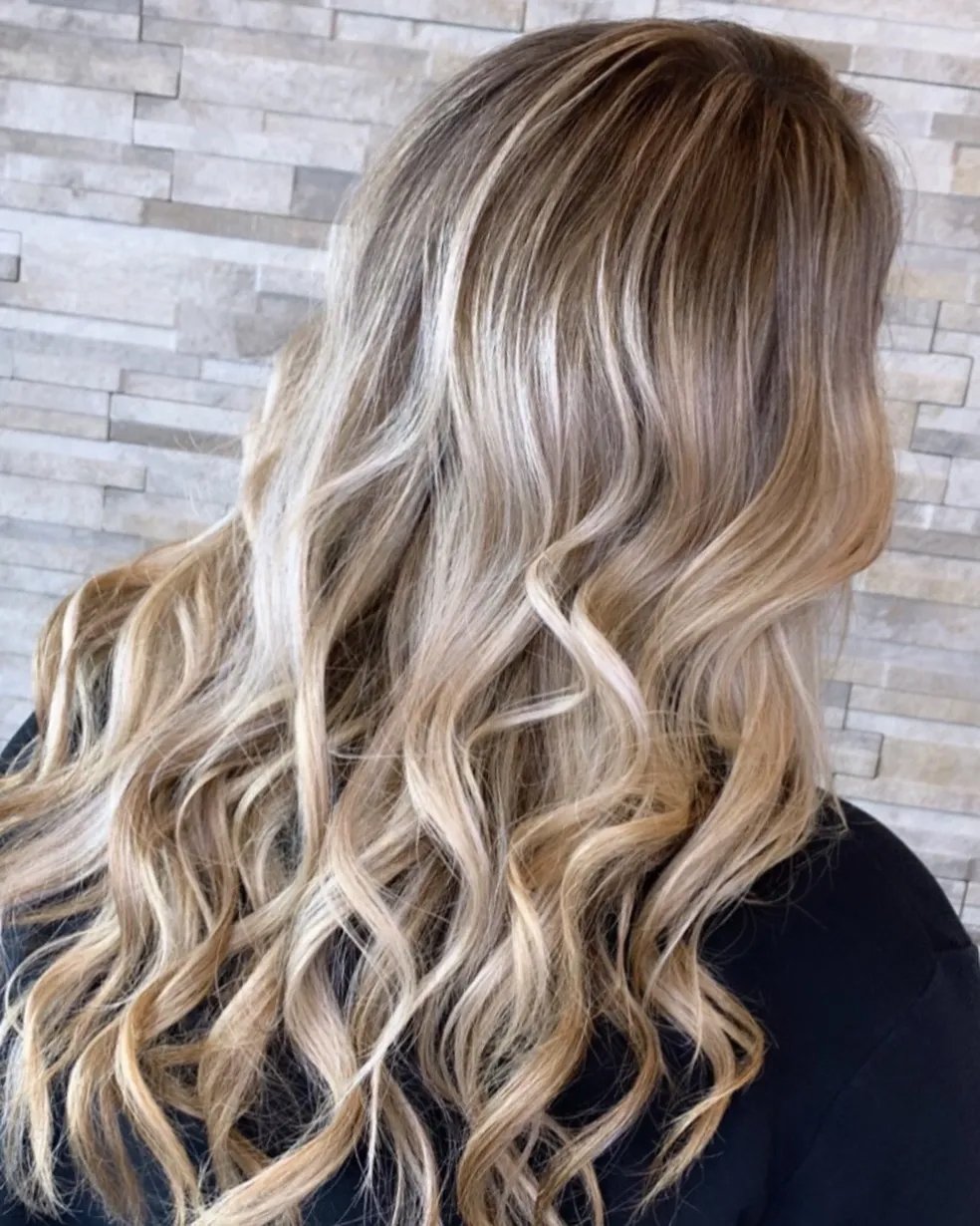 Gallery — Salon Omnia