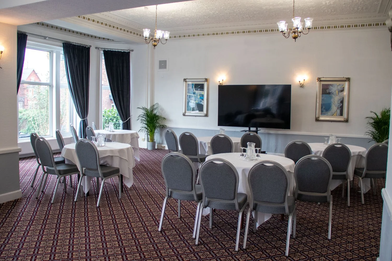 Alma Lodge Hotel - Function Rooms - Meetings — ALMA LODGE
