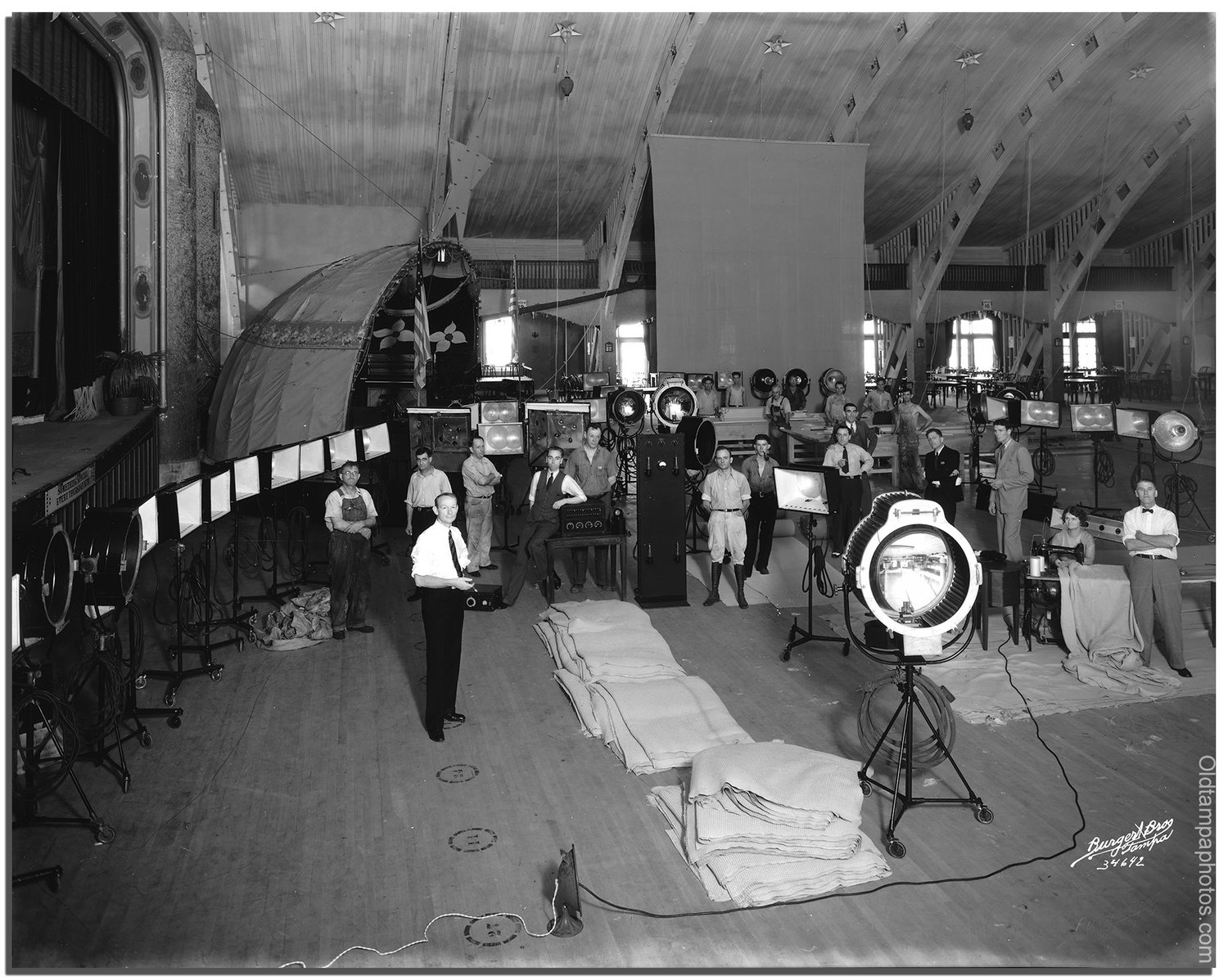 The Davis Islands Coliseum — Old Tampa Photos Home
