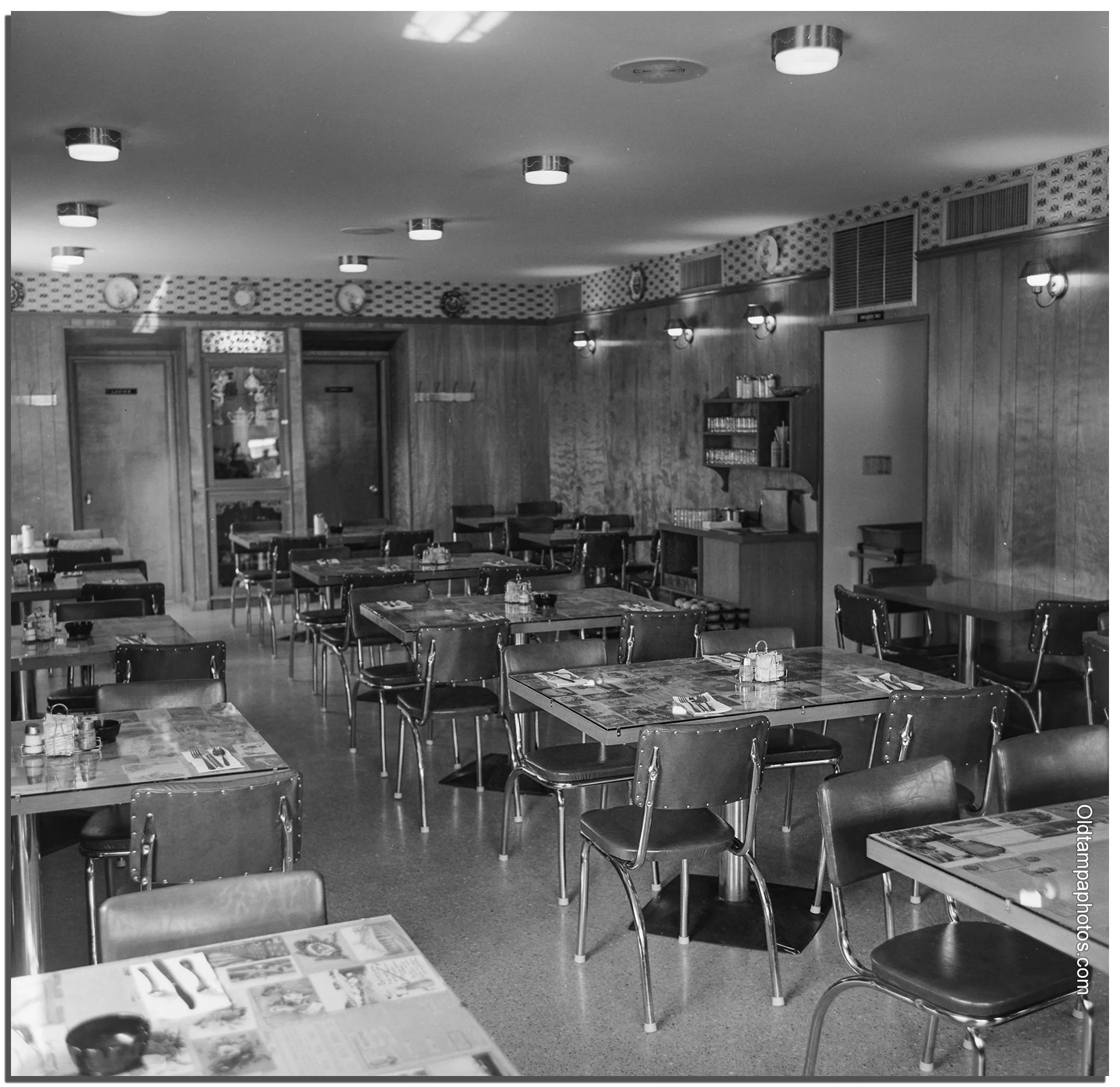 Benchoff's Farmhouse Restaurant- 7550 N Dale Mabry — Old Tampa Photos Home